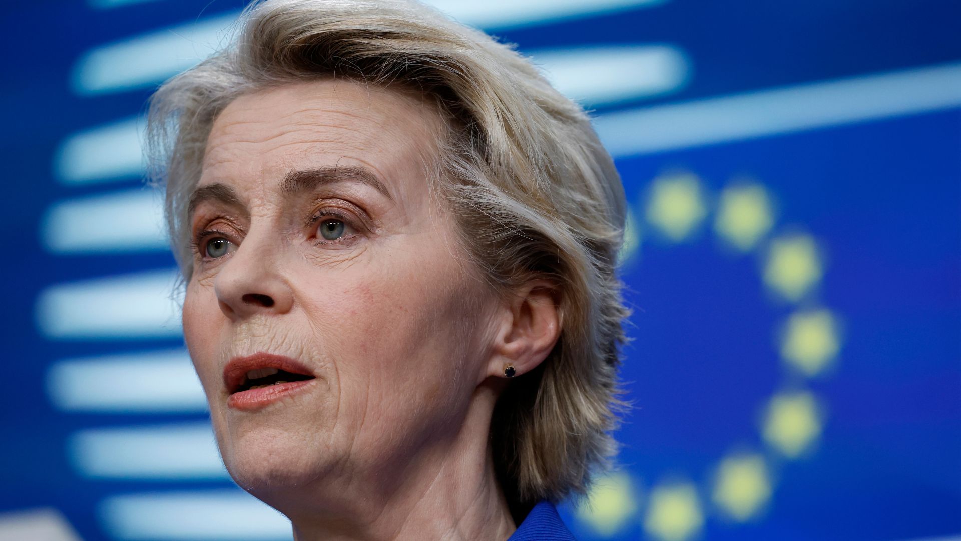 Κομισιόν: Δεν αντικαθίσταται η Ούρσουλα φον ντερ Λάιεν, που αναρρώνει ...
