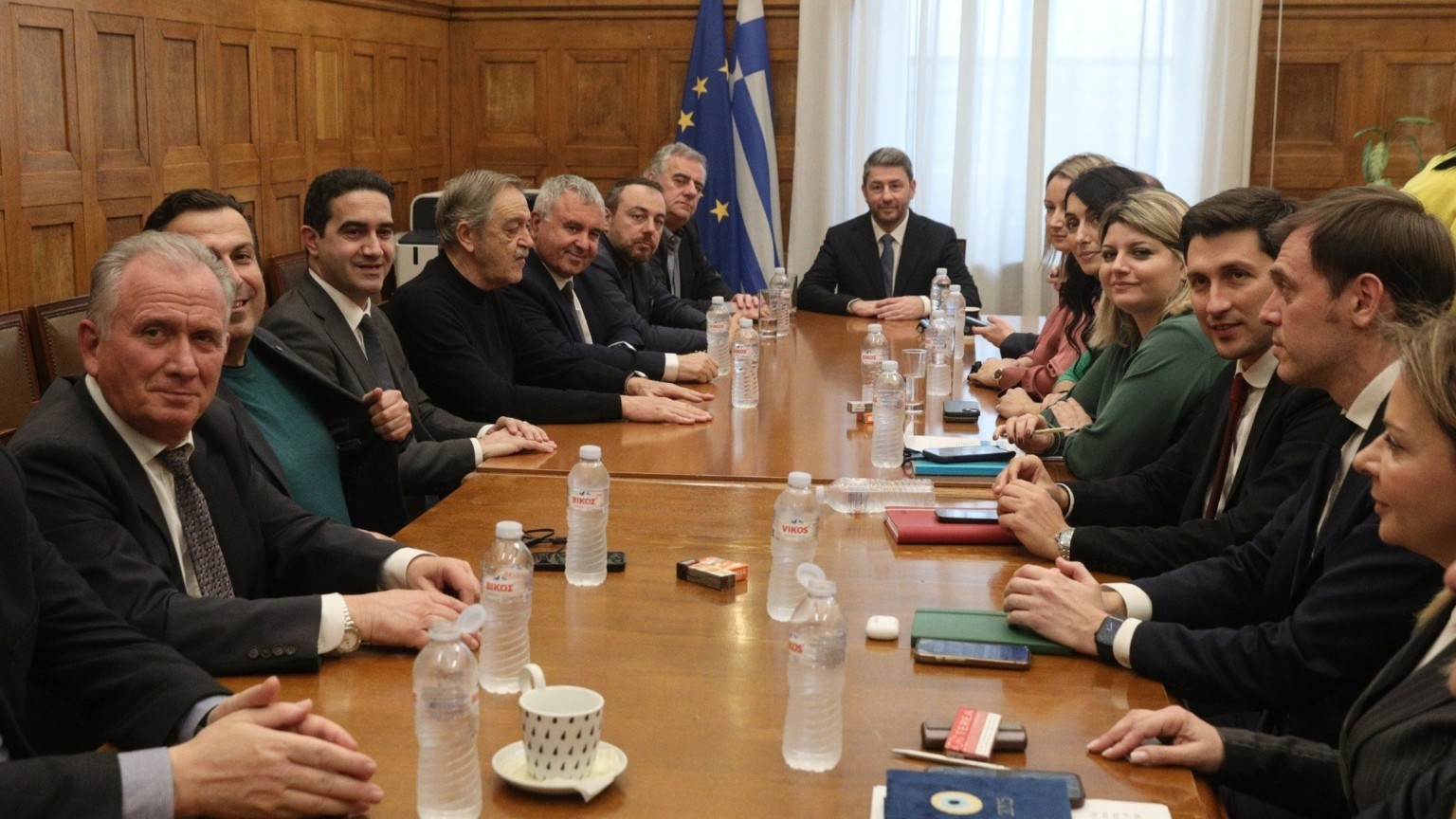 Οργή των βουλευτών του ΠΑΣΟΚ: «Οργανωμένη επιχείρηση λάσπης» τα περί ...