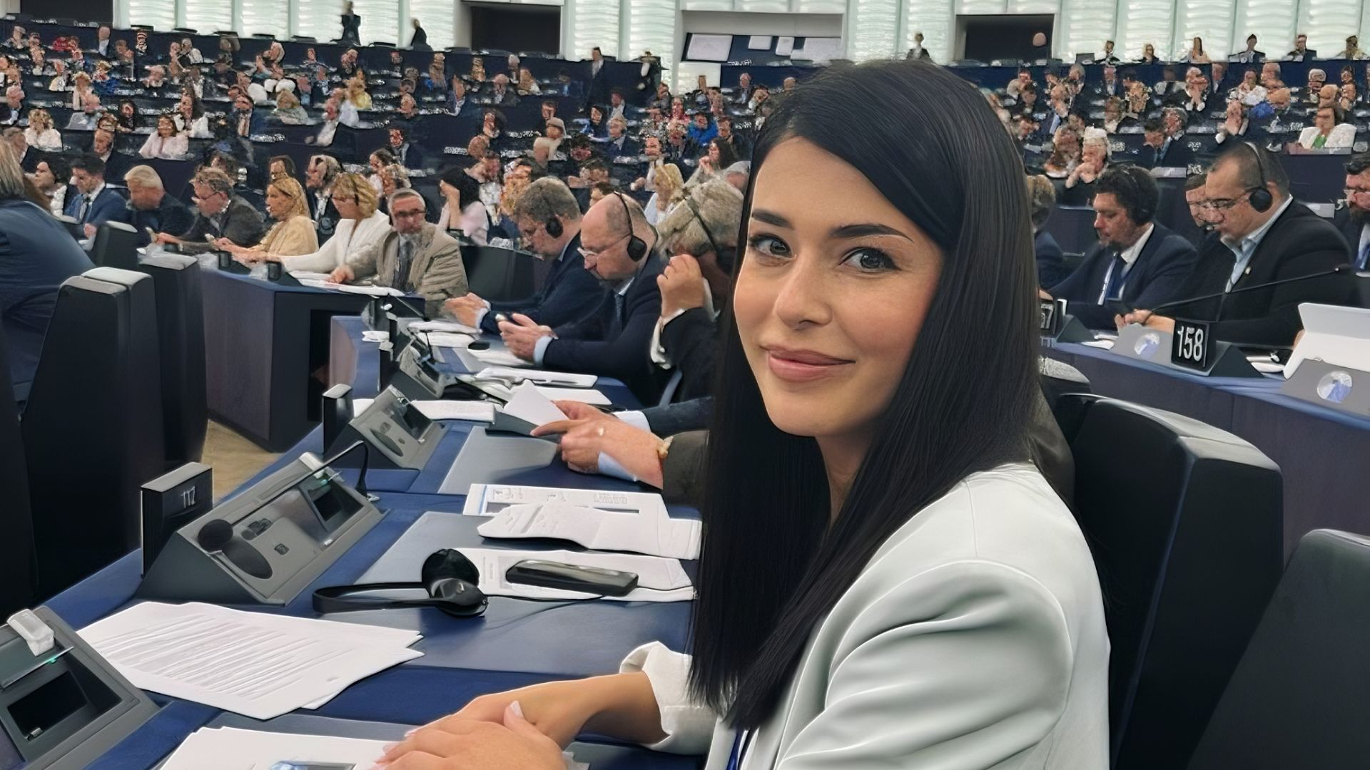 Νέα γκάφα από Λατινοπούλου για τα Τέμπη: Το παραλήρημά της από το βήμα ...