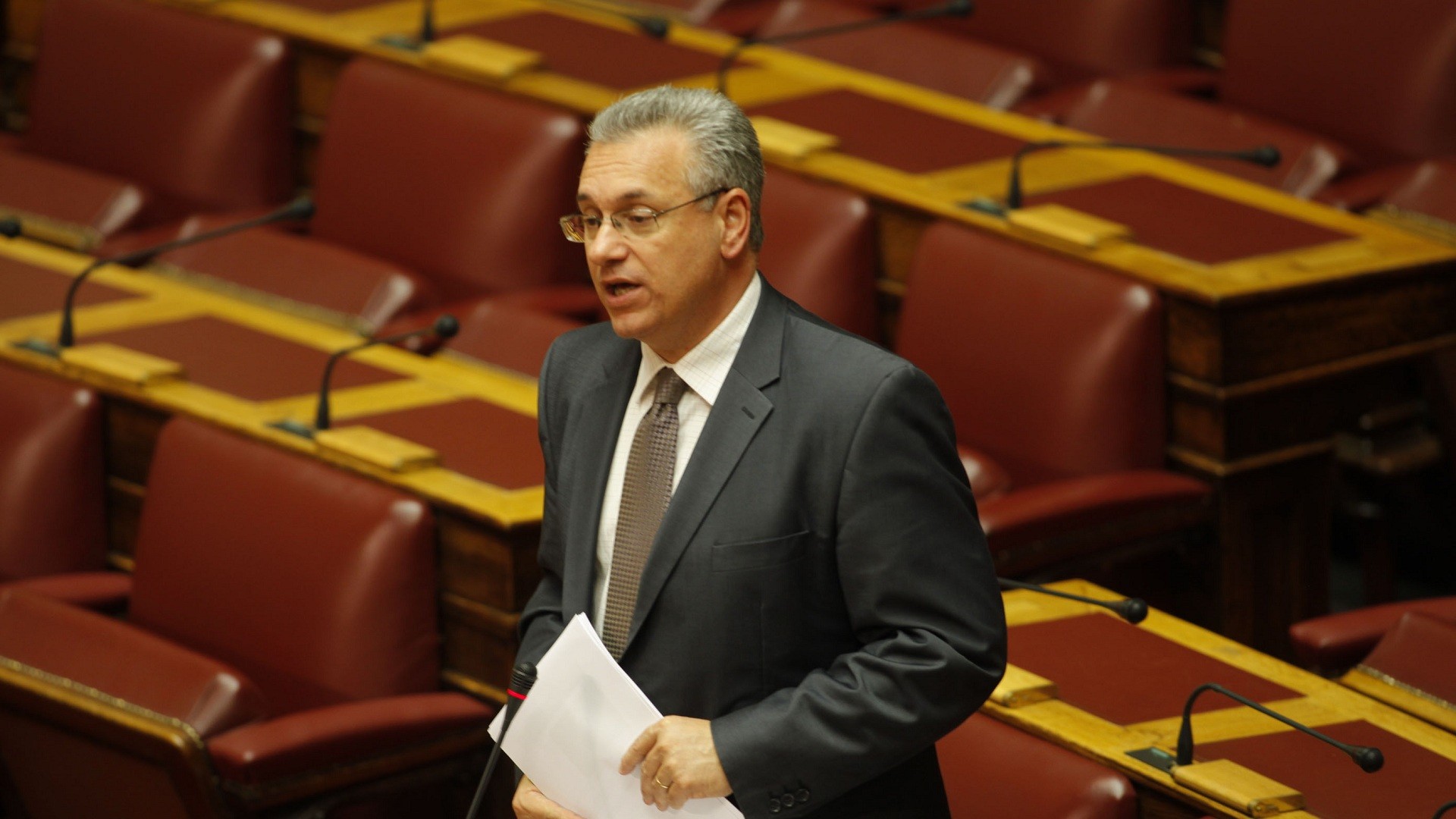 Πρώην υπουργός της ΝΔ κατακεραυνώνει τη κυβέρνηση για τα Τέμπη: «Ιερό ...