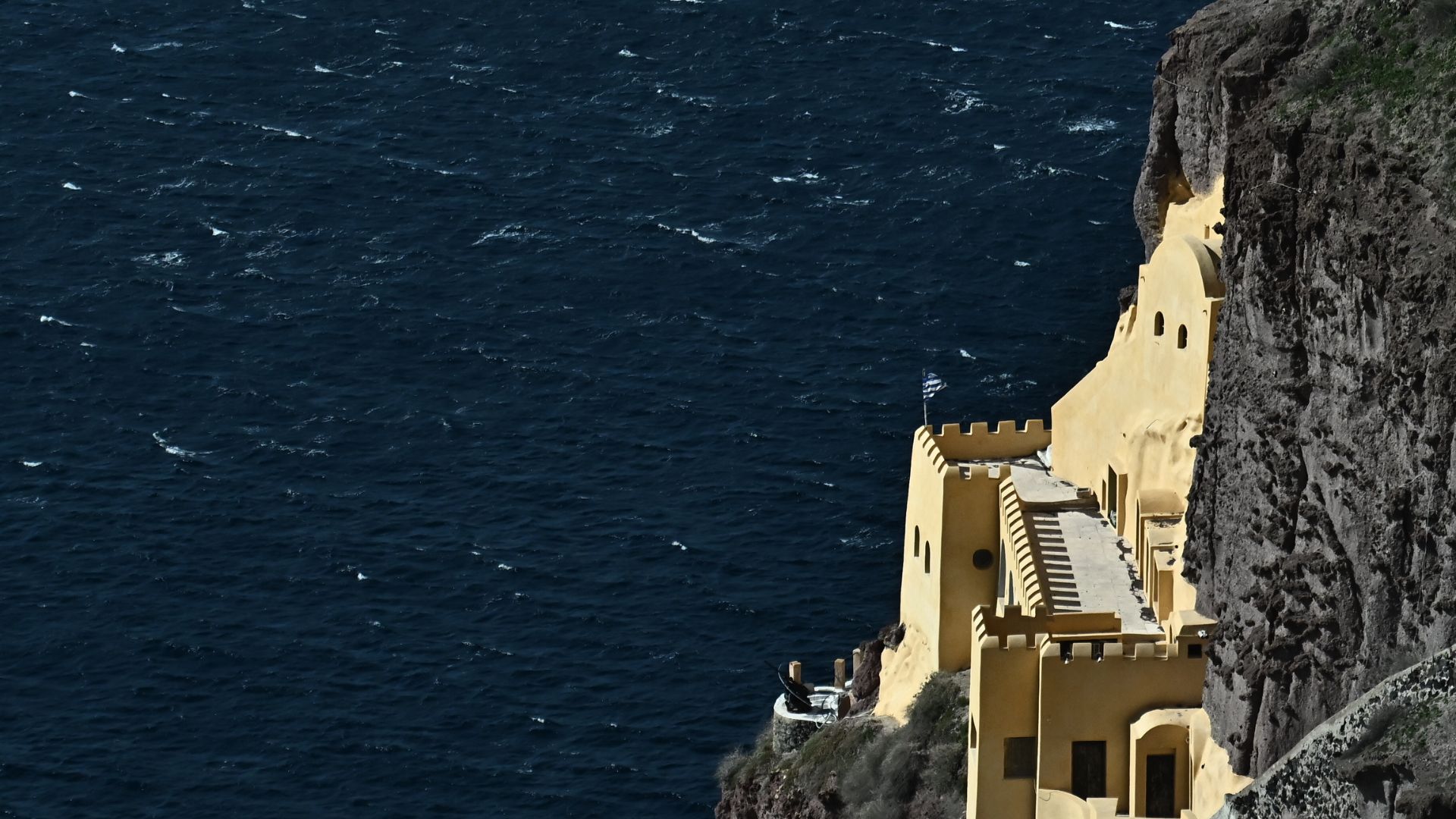 Συνεχίζονται τα Ρίχτερ ανάμεσα σε Σαντορίνη και Αμοργό – Πιθανός ένας ...