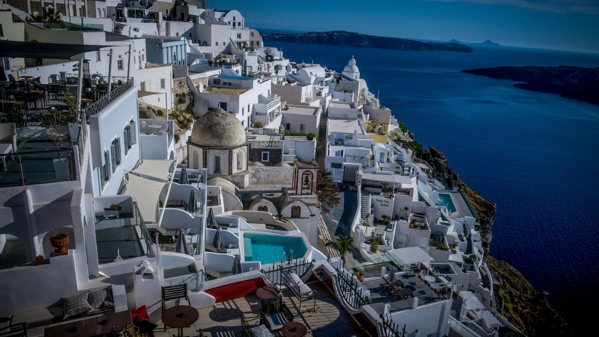 Σαντορίνη: Άρον άρον εγκαταλείπουν το νησί – Έκτακτα δρομολόγια σε ...