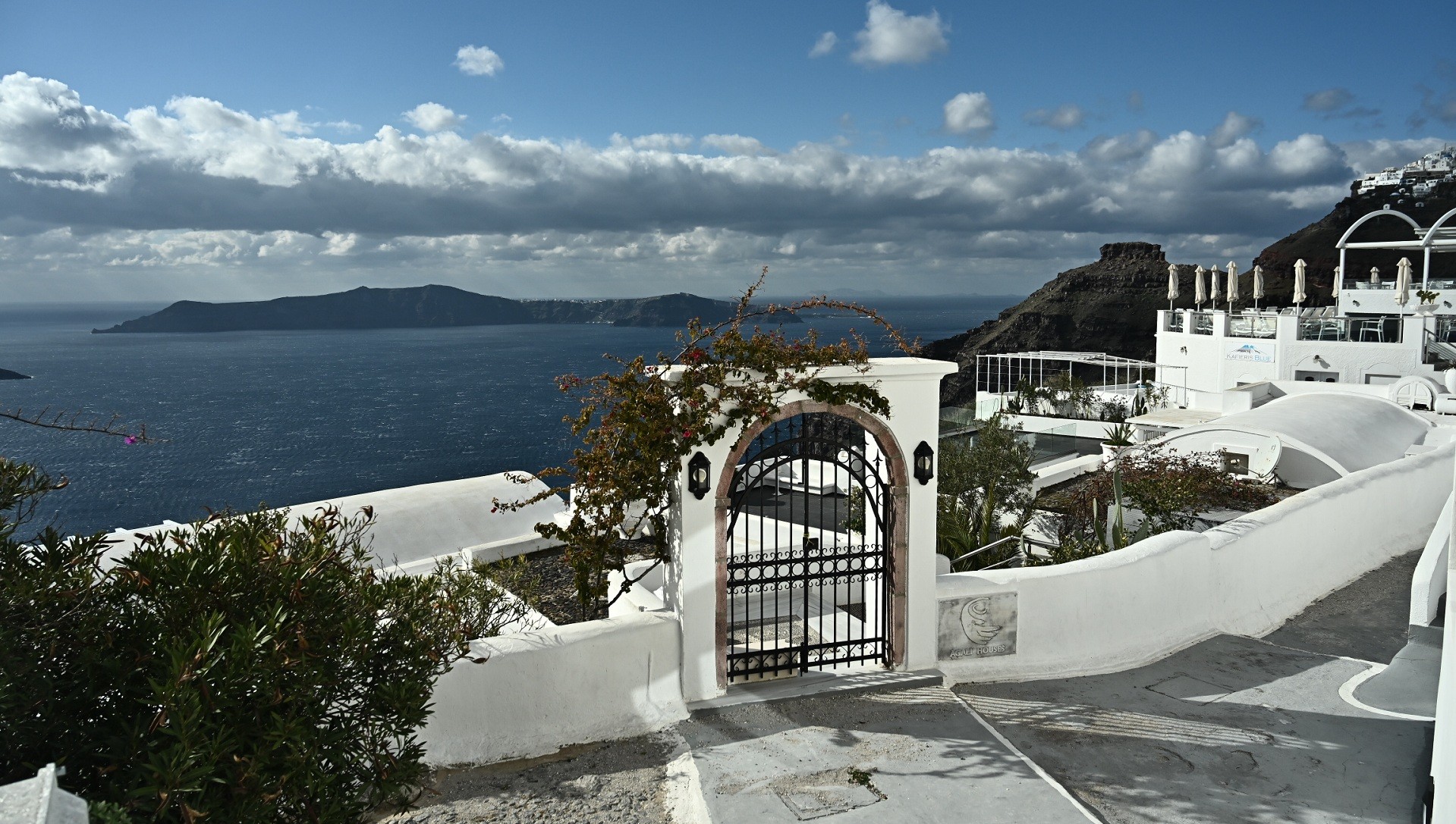 Σεισμοί στη Σαντορίνη: Δύο δονήσεις άνω των 4 Ρίχτερ το βράδυ ...