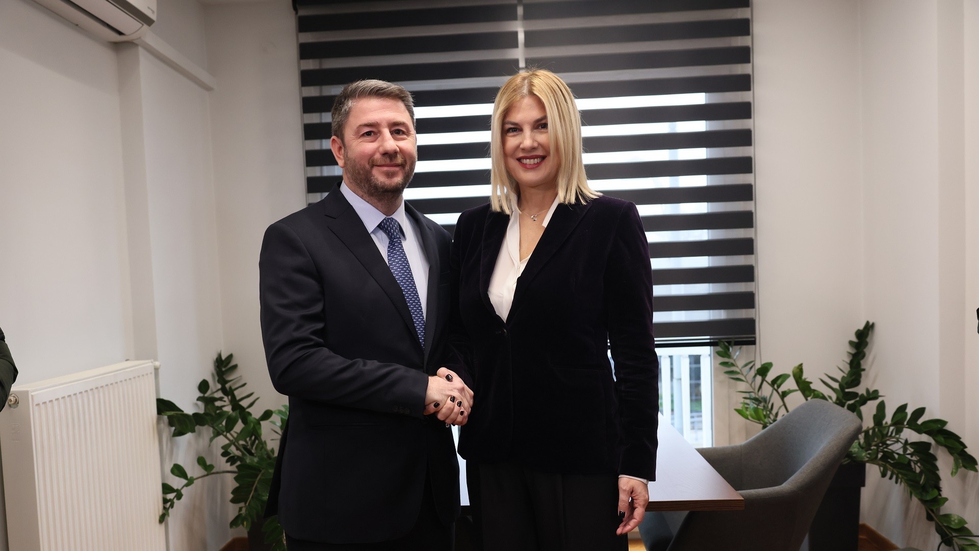 Η Ράνια Θρασκιά επίσημα στο ΠΑΣΟΚ – Η συνάντηση με Ανδρουλάκη ...