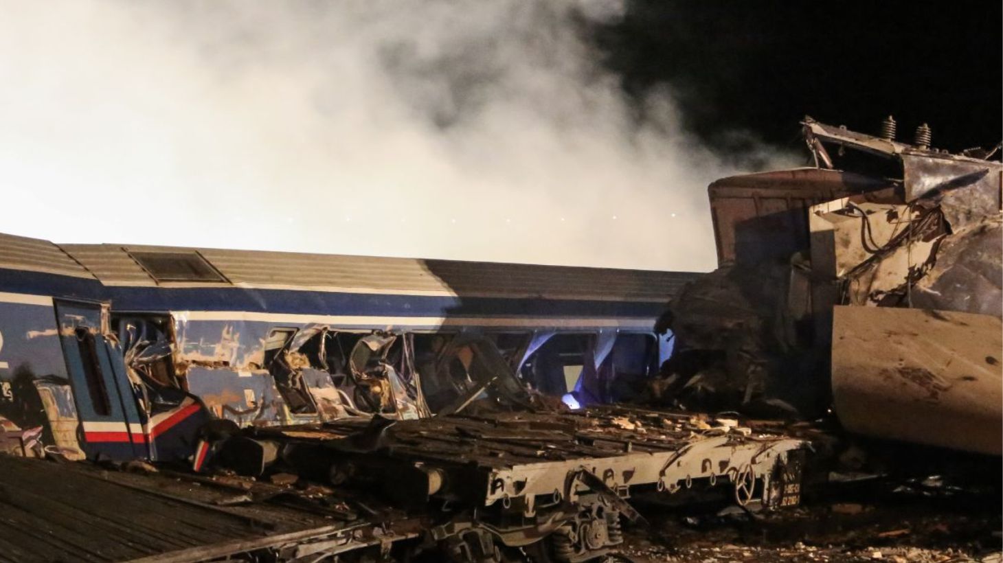 Τέμπη: Νέα βίντεο επιβεβαιώνουν την καύση υγρών καυσίμων – Η ...