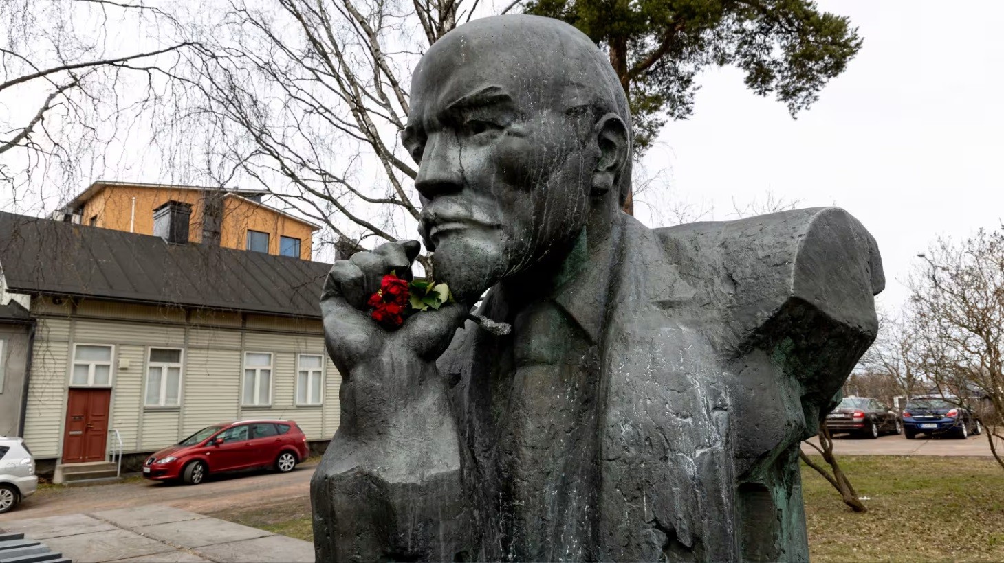 Goodbye Lenin: Φινλανδικό μουσείο αλλάζει θεματική μετά την επιδείνωση ...