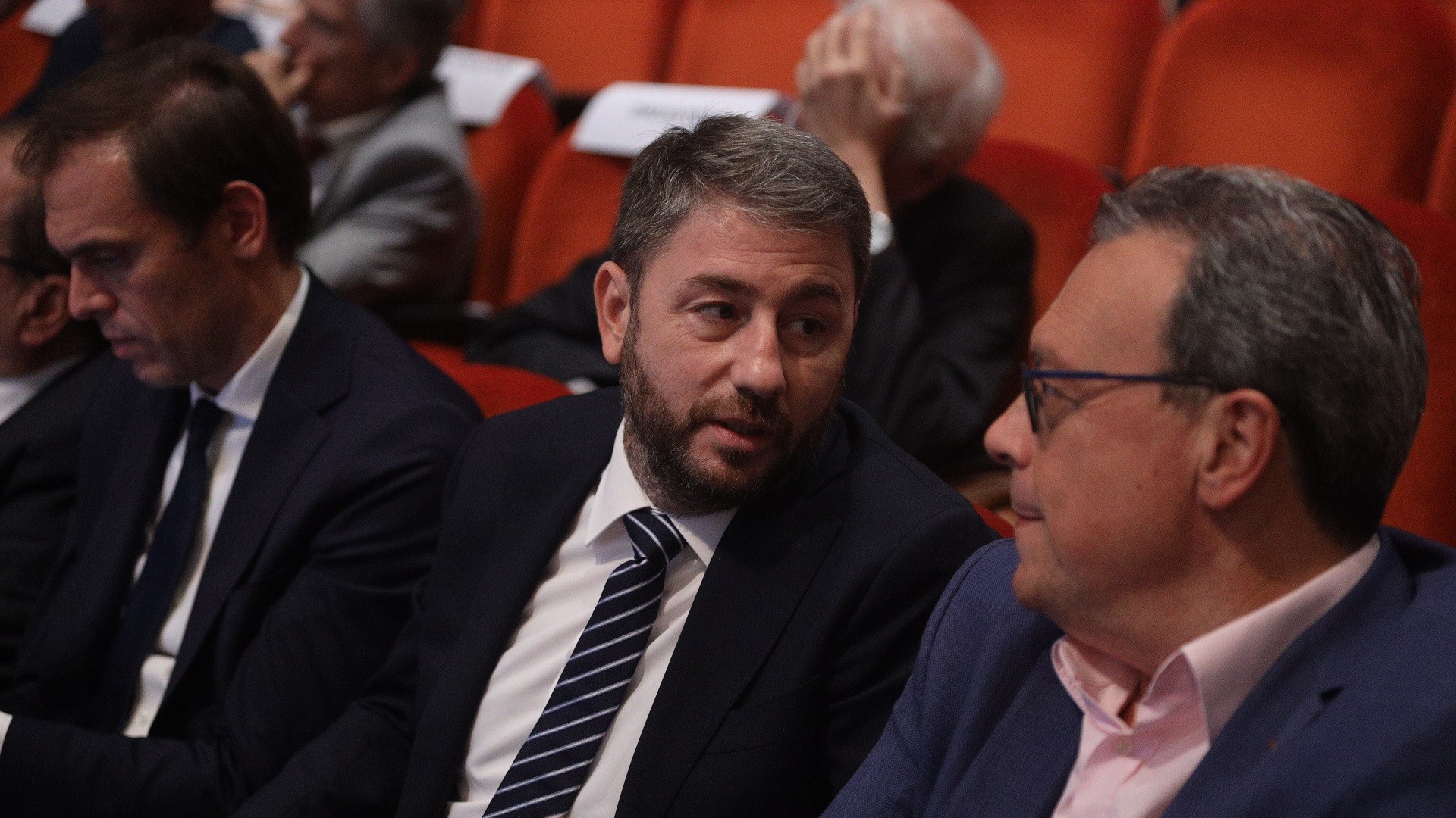 «Σφάζονται» ΣΥΡΙΖΑ-ΠΑΣΟΚ μετά το «όχι» σε κοινό ψηφοδέλτιο από την ...