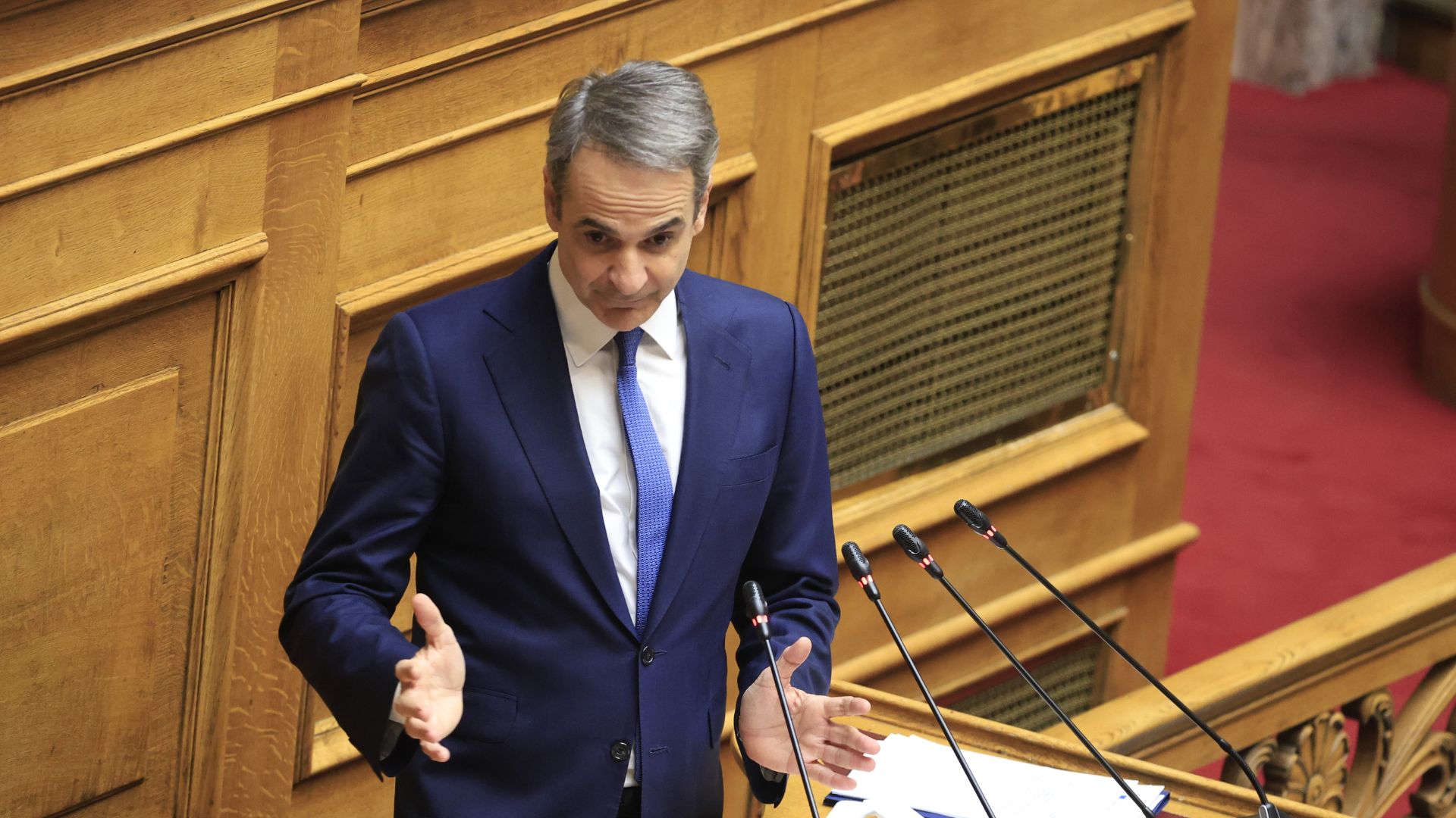 Μητσοτάκης στη Βουλή: Έτοιμος να θέσω προς αναθεώρηση το άρθρο 86 για ...