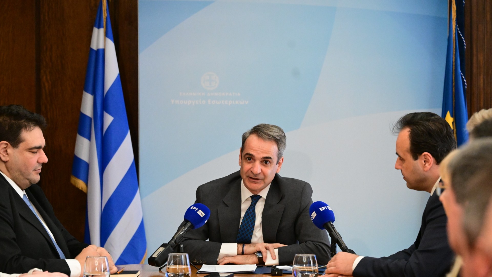 Μητσοτάκης από ΥΠΕΣ: Αξιολόγηση των δημοσίων υπηρεσιών από 4 ...