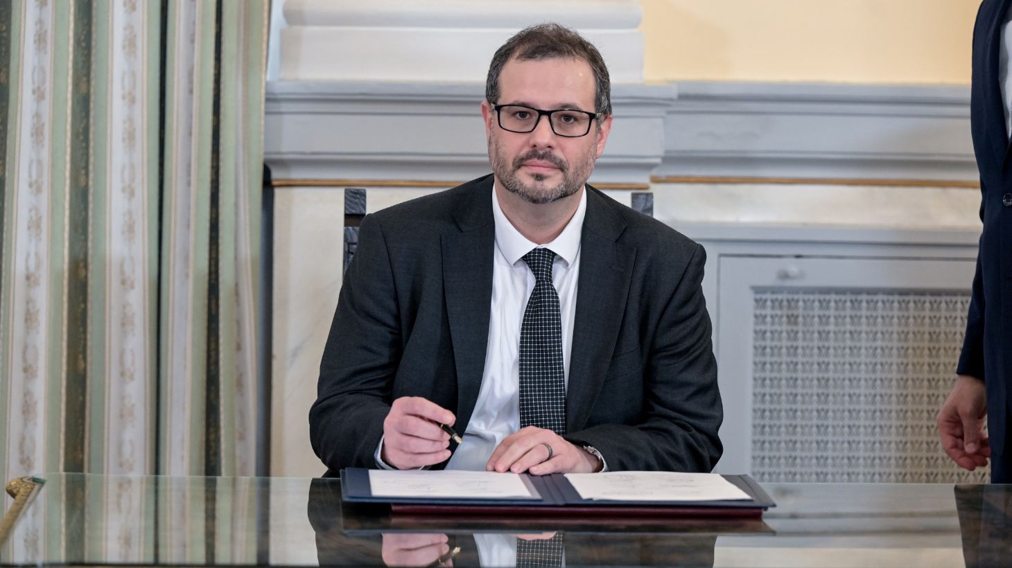 Καραμέρος: Να αποπεμφθεί ο Νίκος Τσάφος που αποκάλεσε τα κατεχόμενα ...