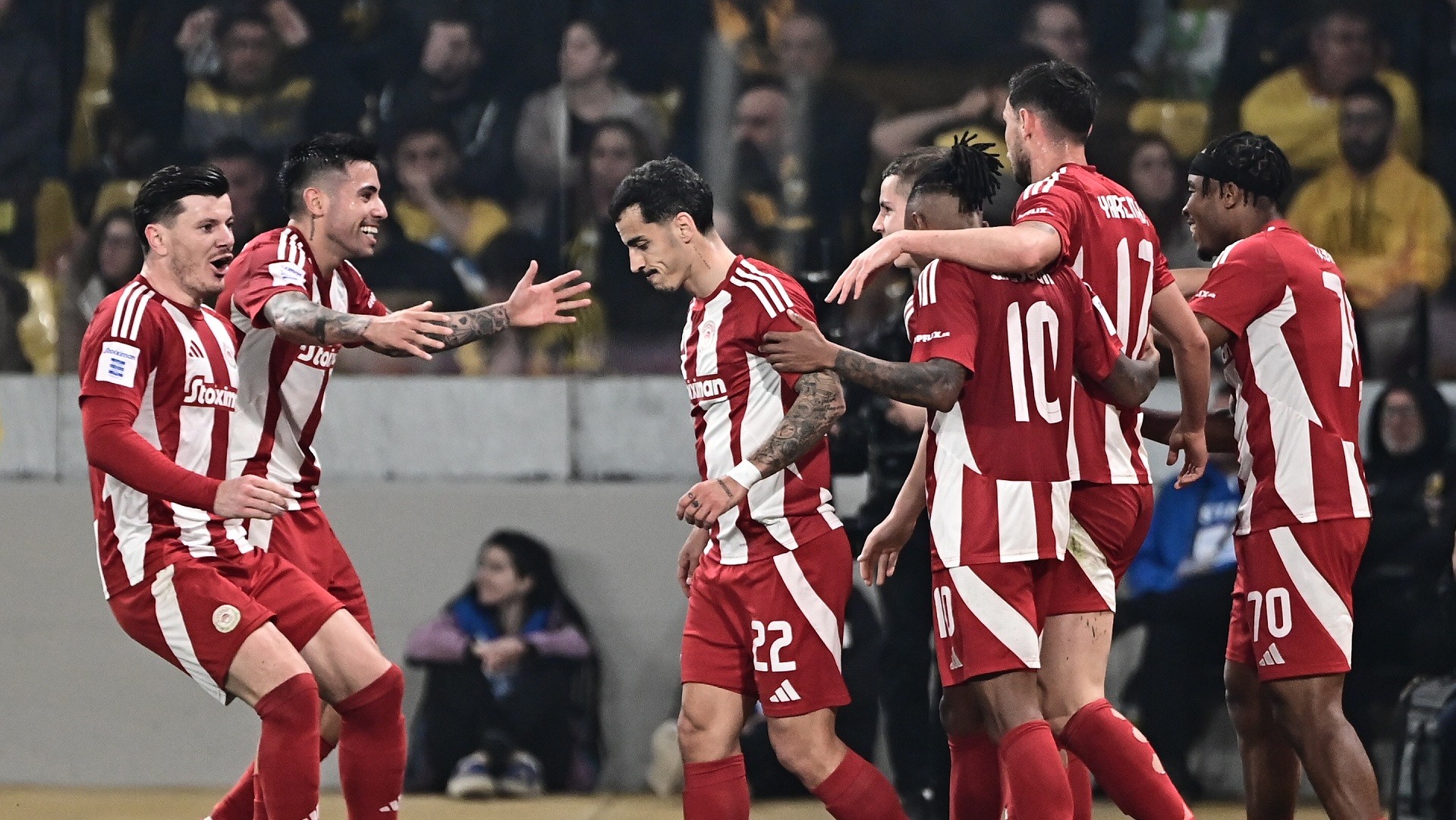 ΑΕΚ – Ολυμπιακός 0-1: Ο Τσικίνιο «σκότωσε» την Ενωση στο 90′ και ...