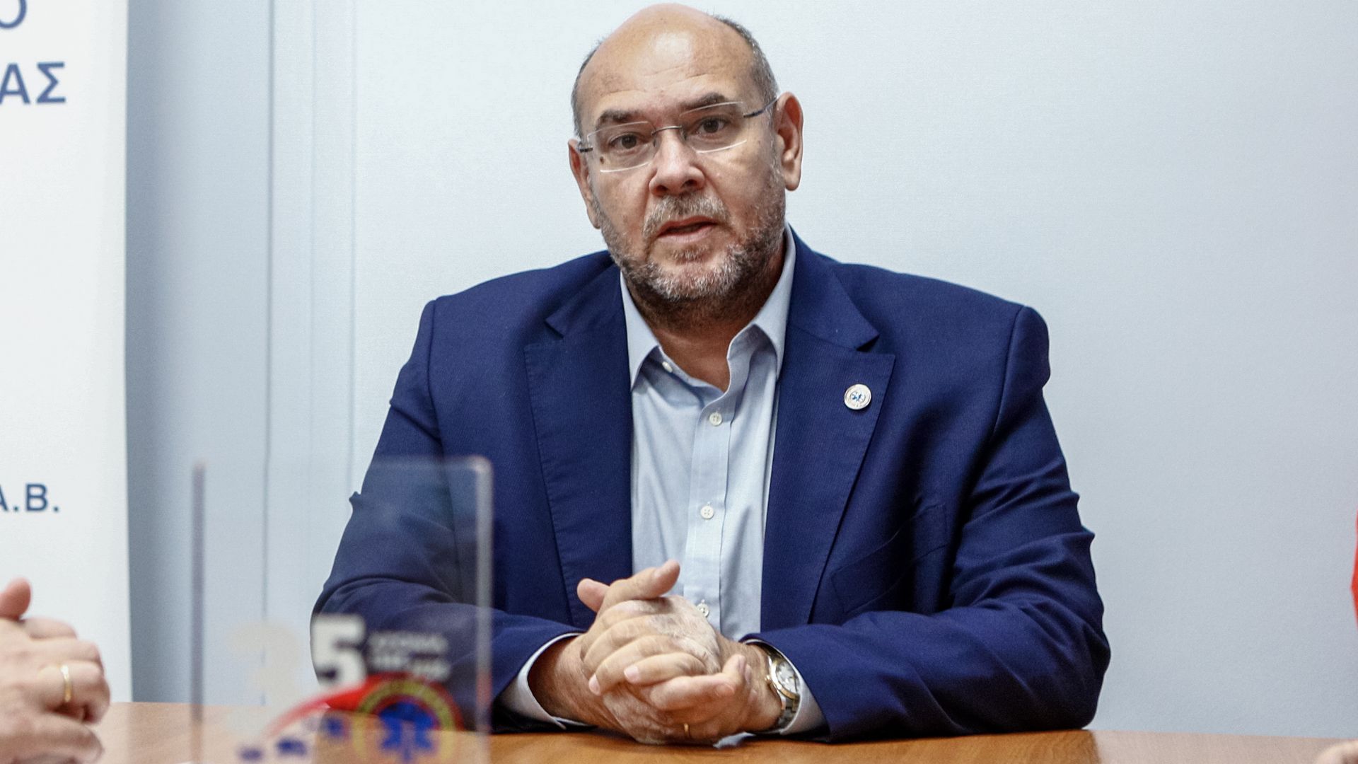 Παραιτήθηκε ο πρόεδρος του ΕΚΑΒ, Νίκος Παπαευσταθίου – Αναλαμβάνει ...