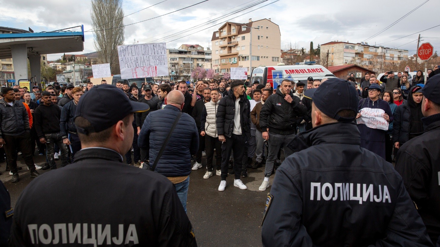 Βόρεια Μακεδονία: Ξεχειλίζει η οργή για τους 59 νέους ανθρώπους που ...
