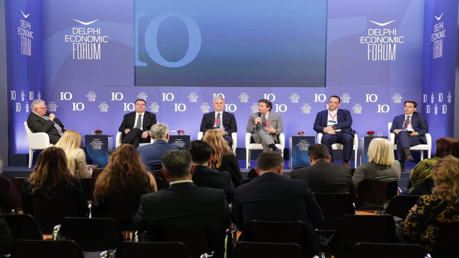 Ψηφιακή αναβάθμιση και η σημασία της ΑΙ για την ελληνική δημόσια ...
