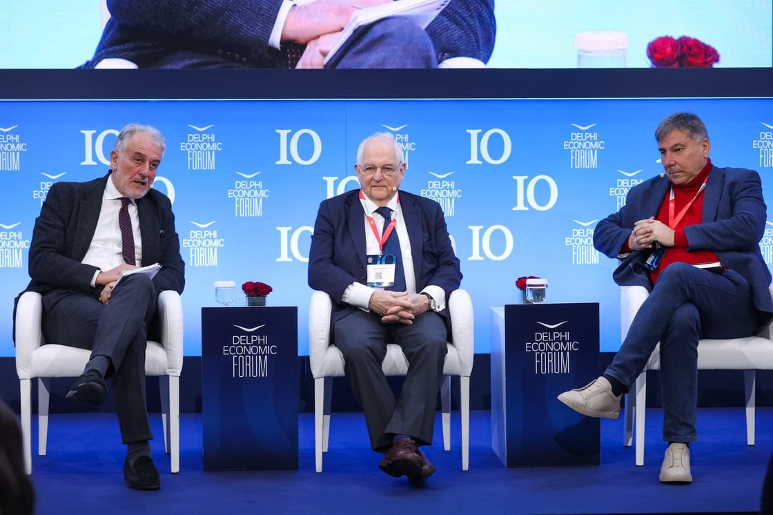 Martin Wolf (Financial Times): «Ο Τραμπ έχει κάνει το χάος μια μορφή ...