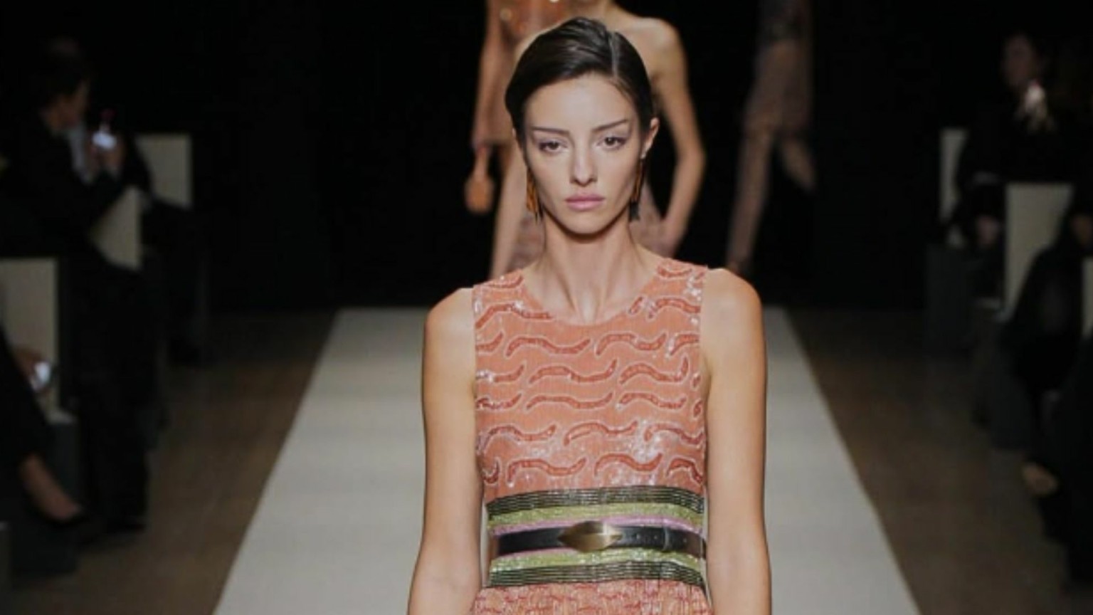 Λούσι Μάρκοβιτς: Πέθανε σε ηλικία 27 ετών το γνωστό μοντέλο του Armani ...