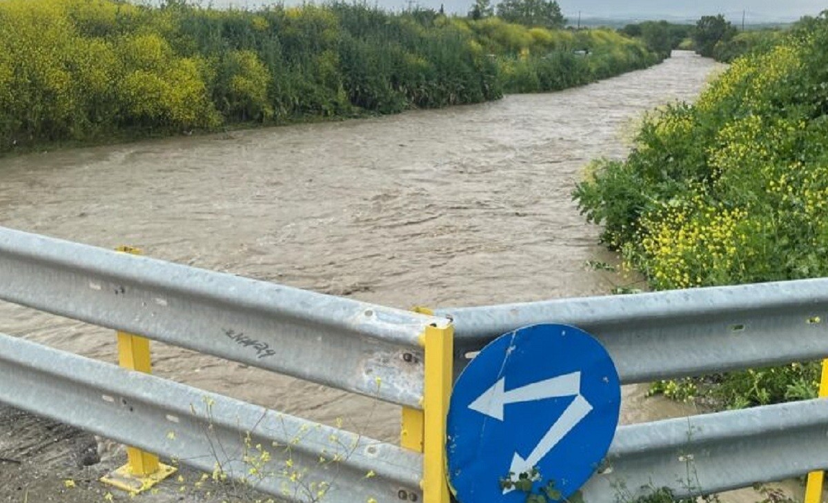 Χαλκιδική: Διακοπή της κυκλοφορίας στην παραλιακή οδό Ν. Καλλικράτειας ...