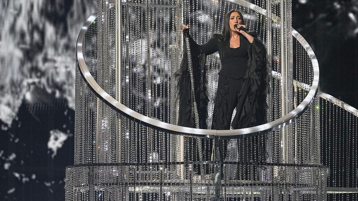 Eurovision 2025: Φάτσα κάρτα με σημαίες της Παλαιστίνης η εκπρόσωπος ...