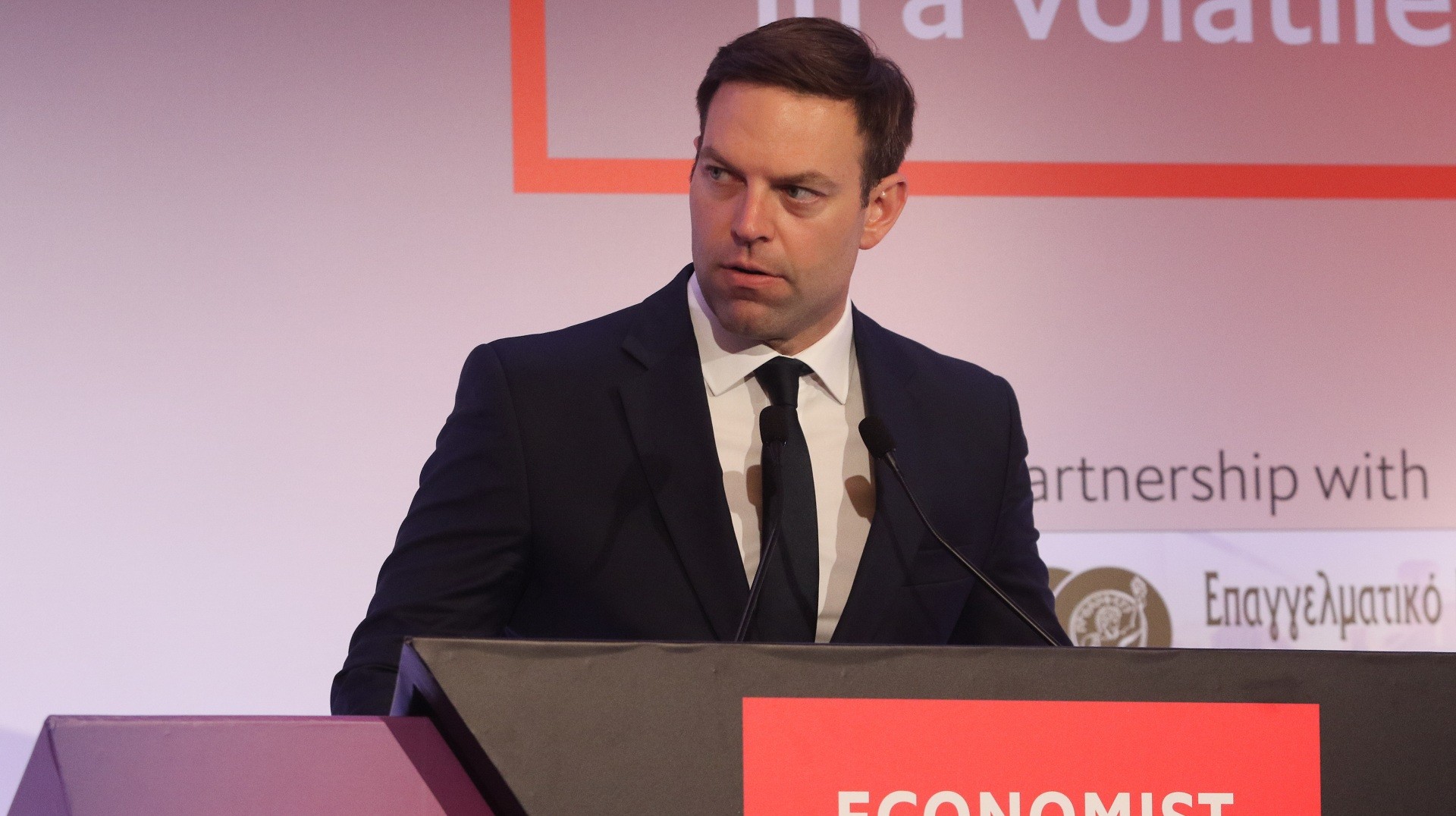 Κασσελάκης στο Economist Impact: «Αυτό είναι το φορολογικό πρόγραμμά ...