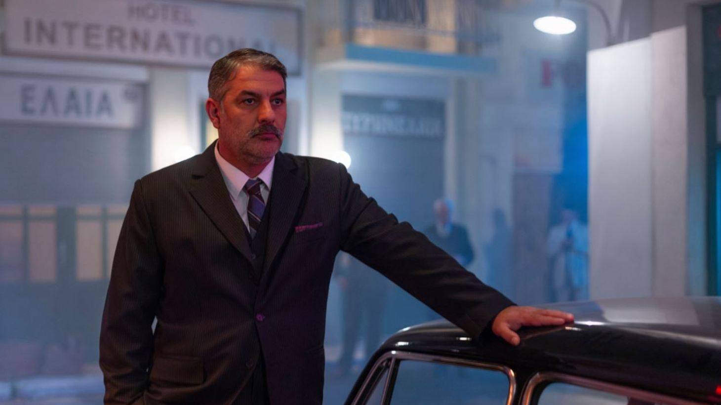 Alpha: Ατμοσφαιρικές σκηνές από τη νέα σειρά «Porto Leone – Στη γειτονιά με τα κόκκινα φανάρια ...