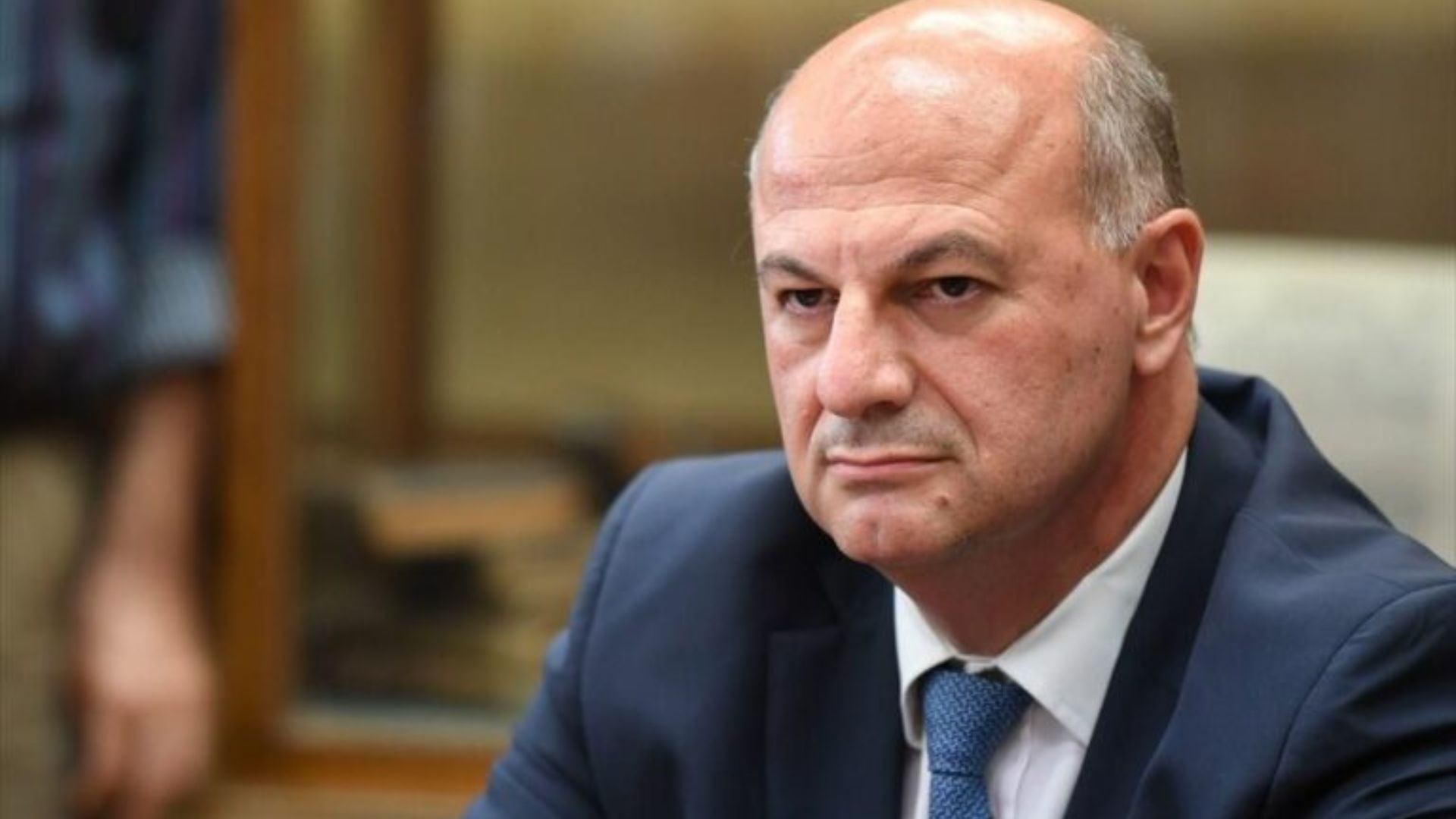 Eισαγγελική έρευνα ζητά ο Τσιάρας για τα παράνομα εμβόλια σε ...