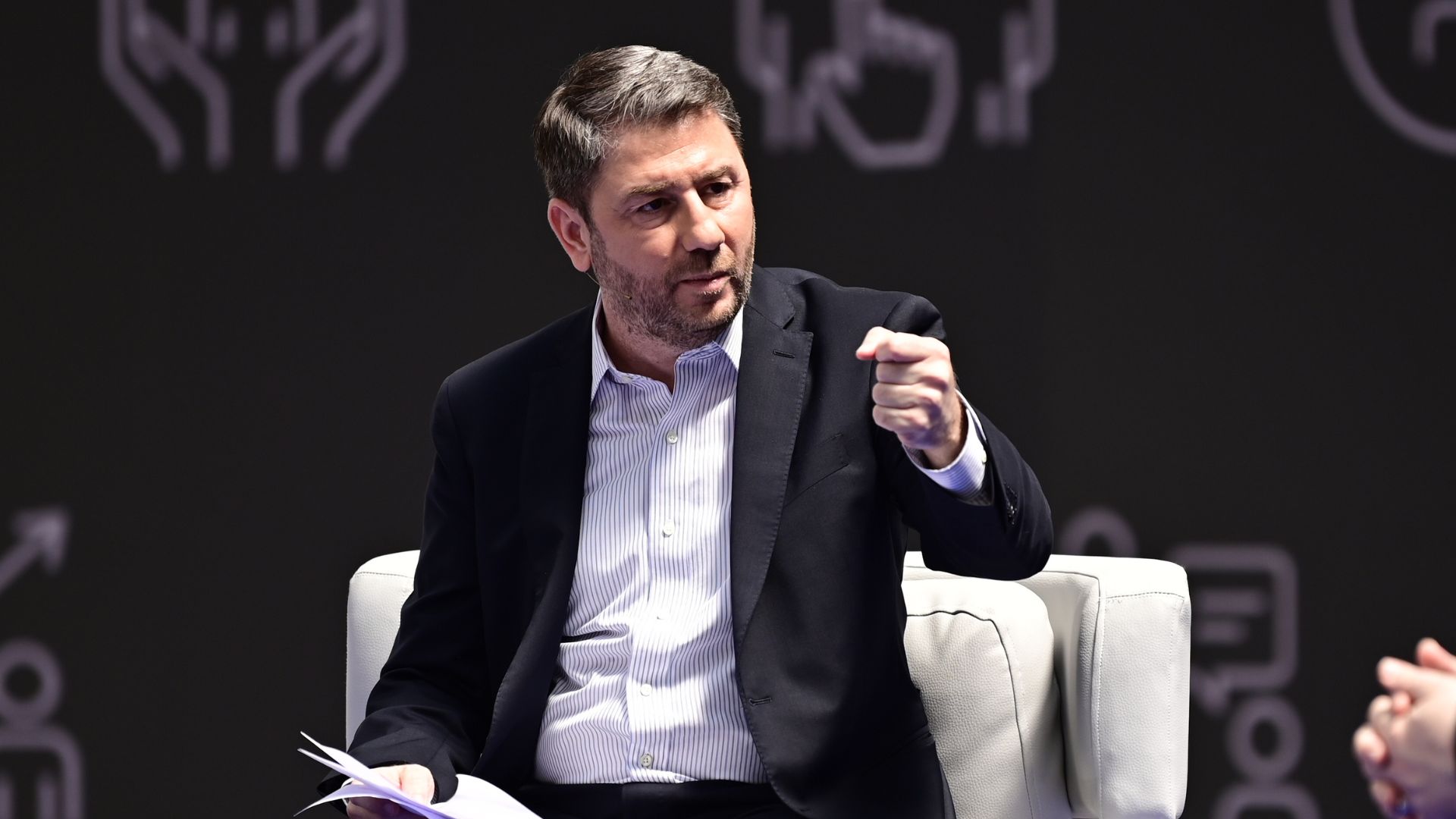 To Tiktok του Ανδρουλάκη για το κόστος στα ακτοπλοϊκά: «Οι μισοί ...