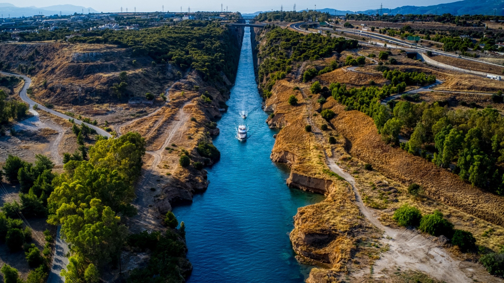 Γαλλος τουρίστας βρέθηκε νεκρός μέσα σε σκάφος που ηταν αγκυροβολημένο ...