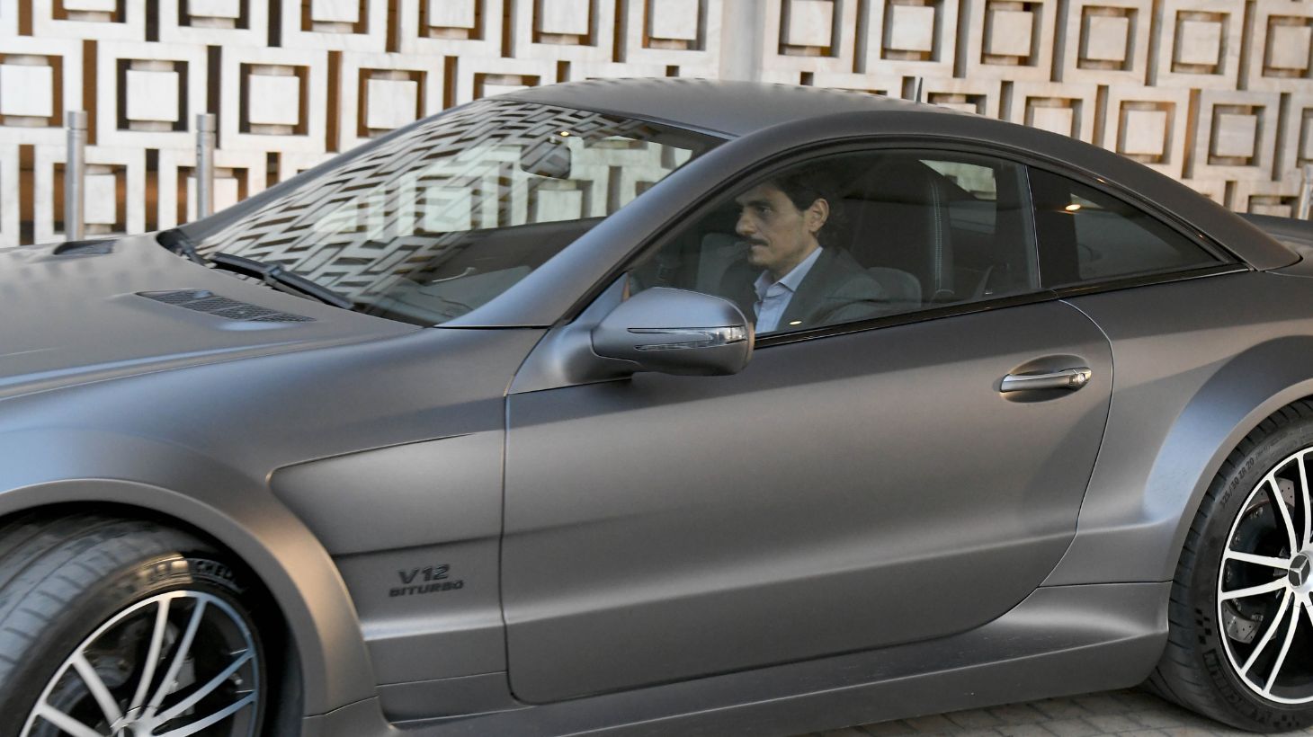 Δημήτρης Γιαννακόπουλος: Τι κρύβεται πίσω από τον αριθμό «7000» στις ...