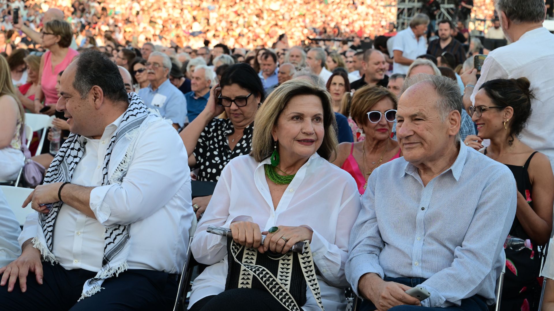 Στη συναυλία του ΚΚΕ στο Καλλιμάρμαρο για τον Μίκη Θεοδωράκη ο Κώστας ...