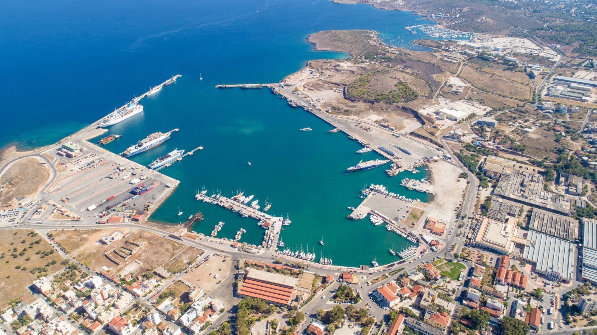 Λιμάνι Λαυρίου: Ισχυρό επενδυτικό ενδιαφέρον πέντε σχημάτων για ...