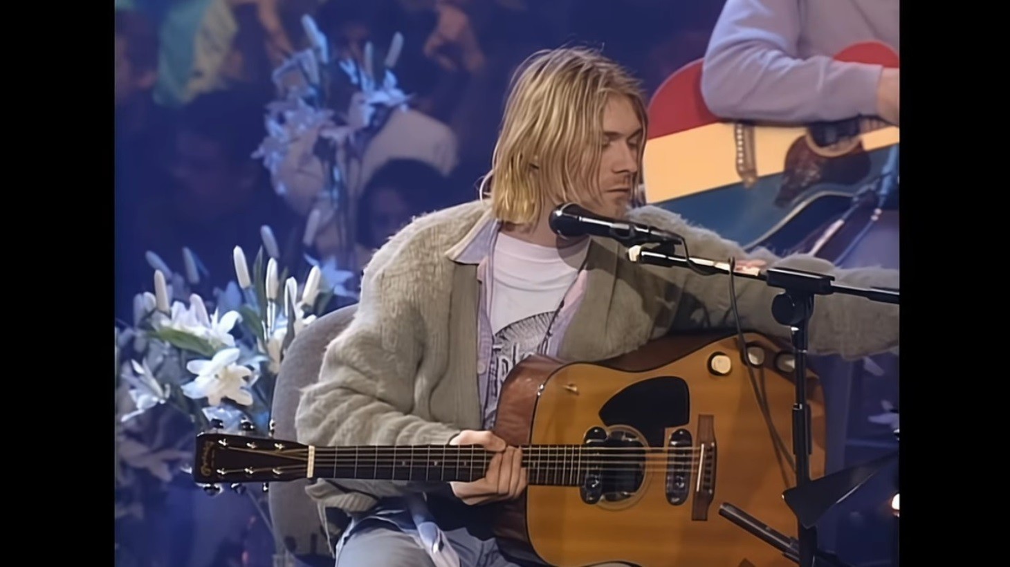 Nirvana Unplugged: Η ακουστική κιθάρα του Κερτ Κομπέιν αξίας 6 εκατ ...