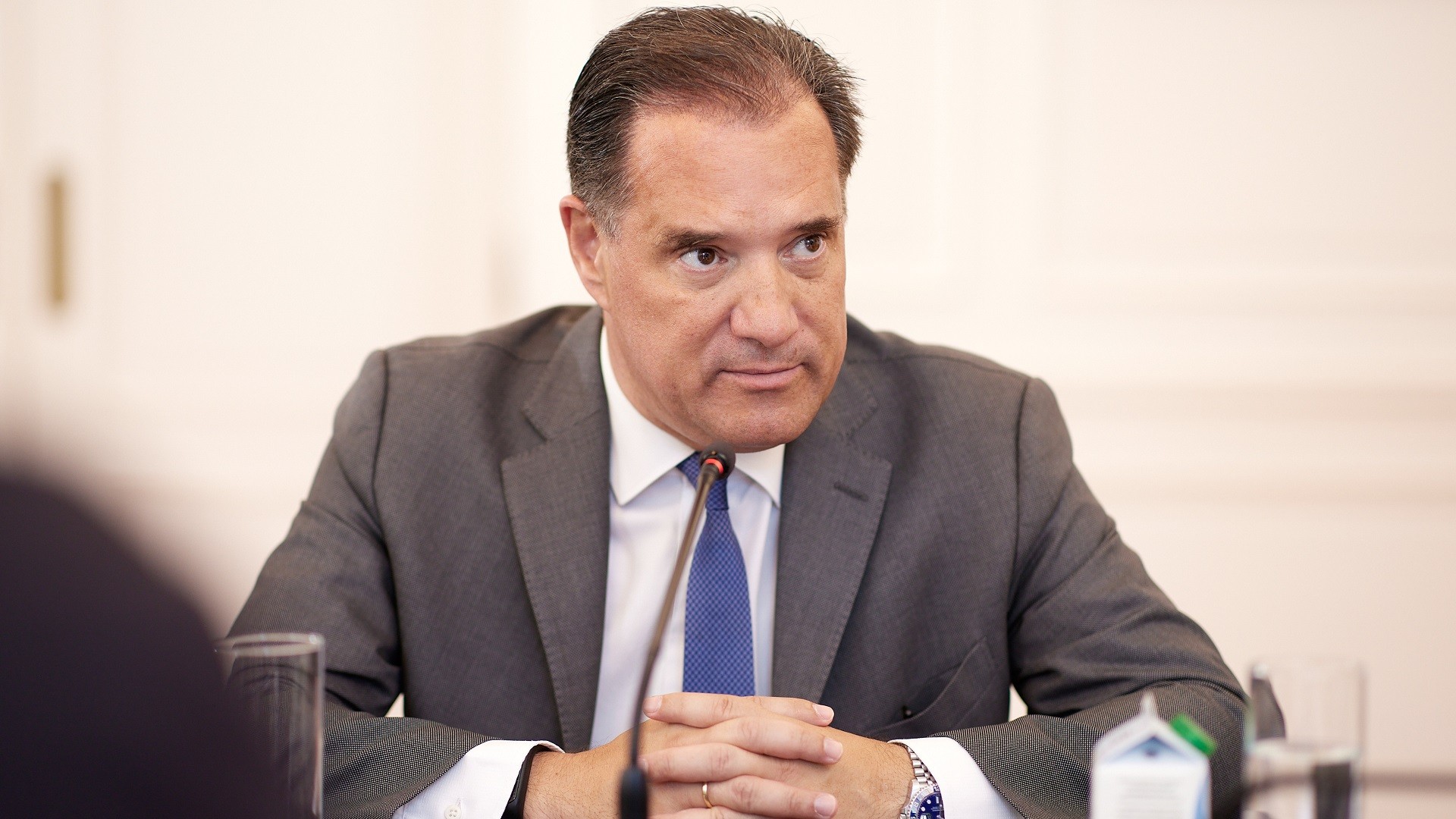 Οργή Άδωνι για το πρωτοσέλιδο της ΕφΣυν για την τραγωδία στην Ισπανία ...