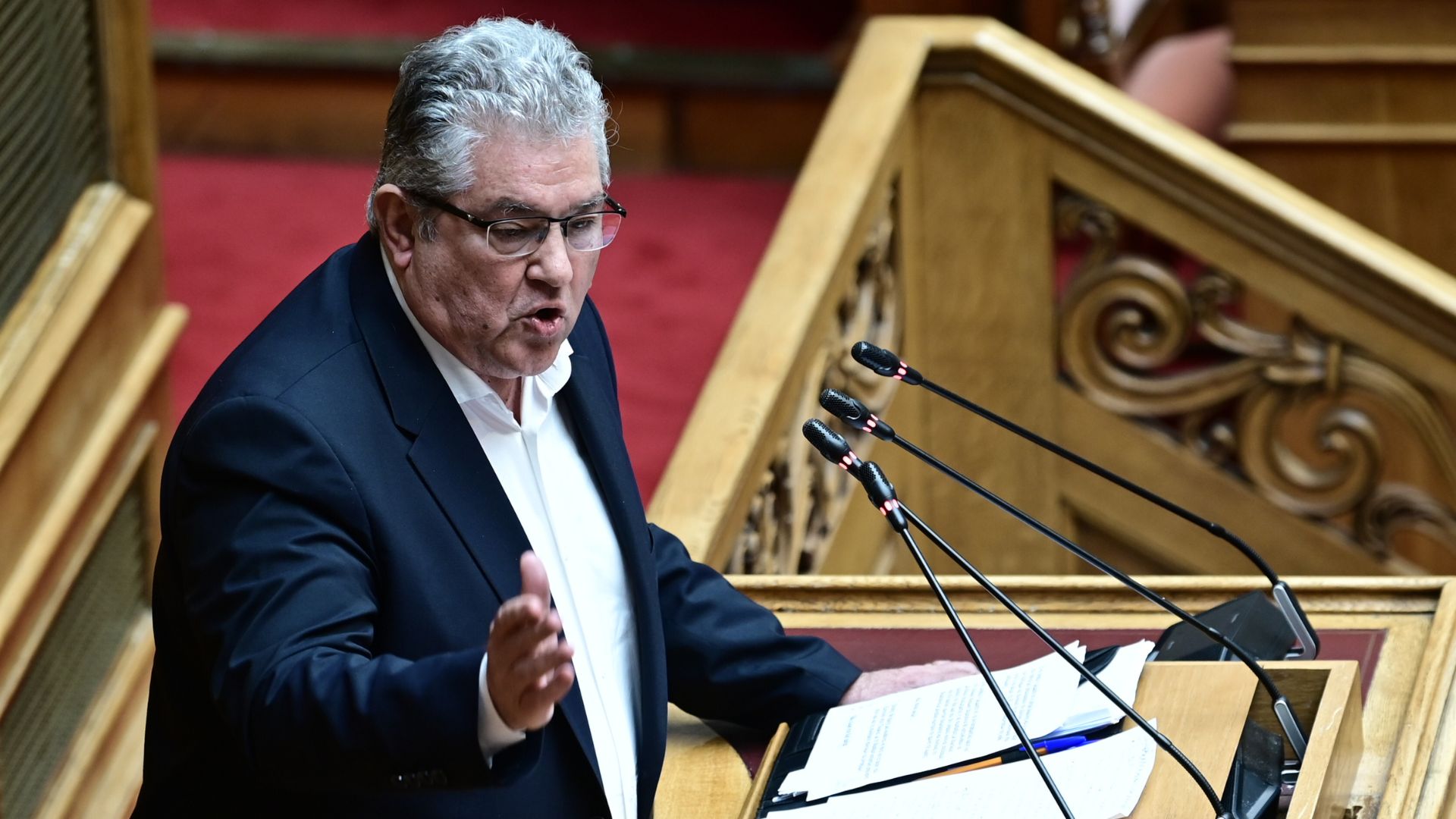 «Έγραψε» η ατάκα του Κουτσούμπα στη Βουλή για τον ΟΠΕΚΕΠΕ: «Πας τις ...