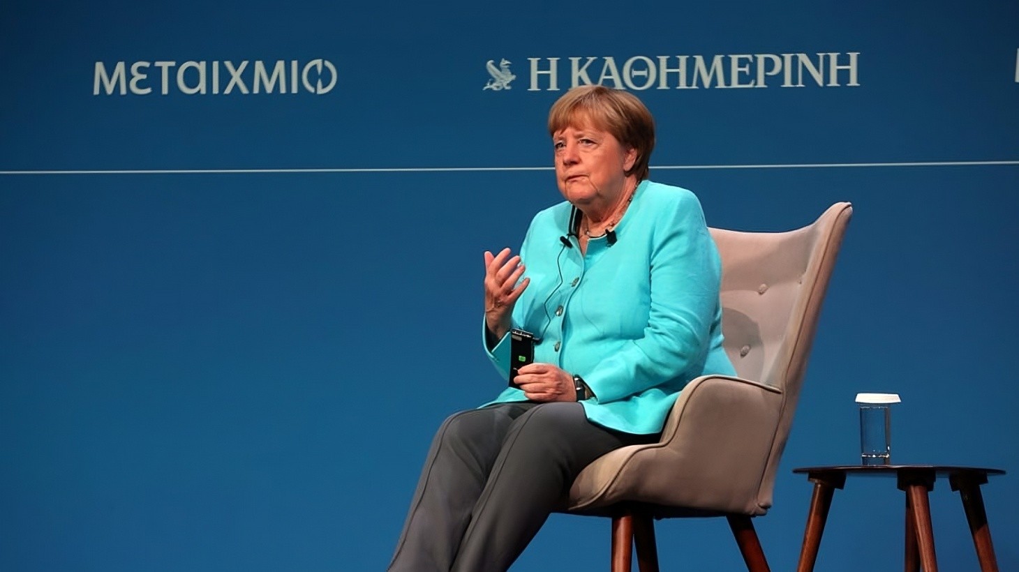 Τα… έσχατα του κόσμου: Η Μέρκελ αποθεώνεται στην Αθήνα – Κομπλιμέντο ή ...