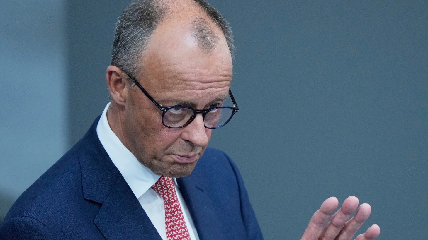 Παραδοχή Μερτς: «Δεν είμαστε σε θέση να πιέσουμε επαρκώς τον Πούτιν ...