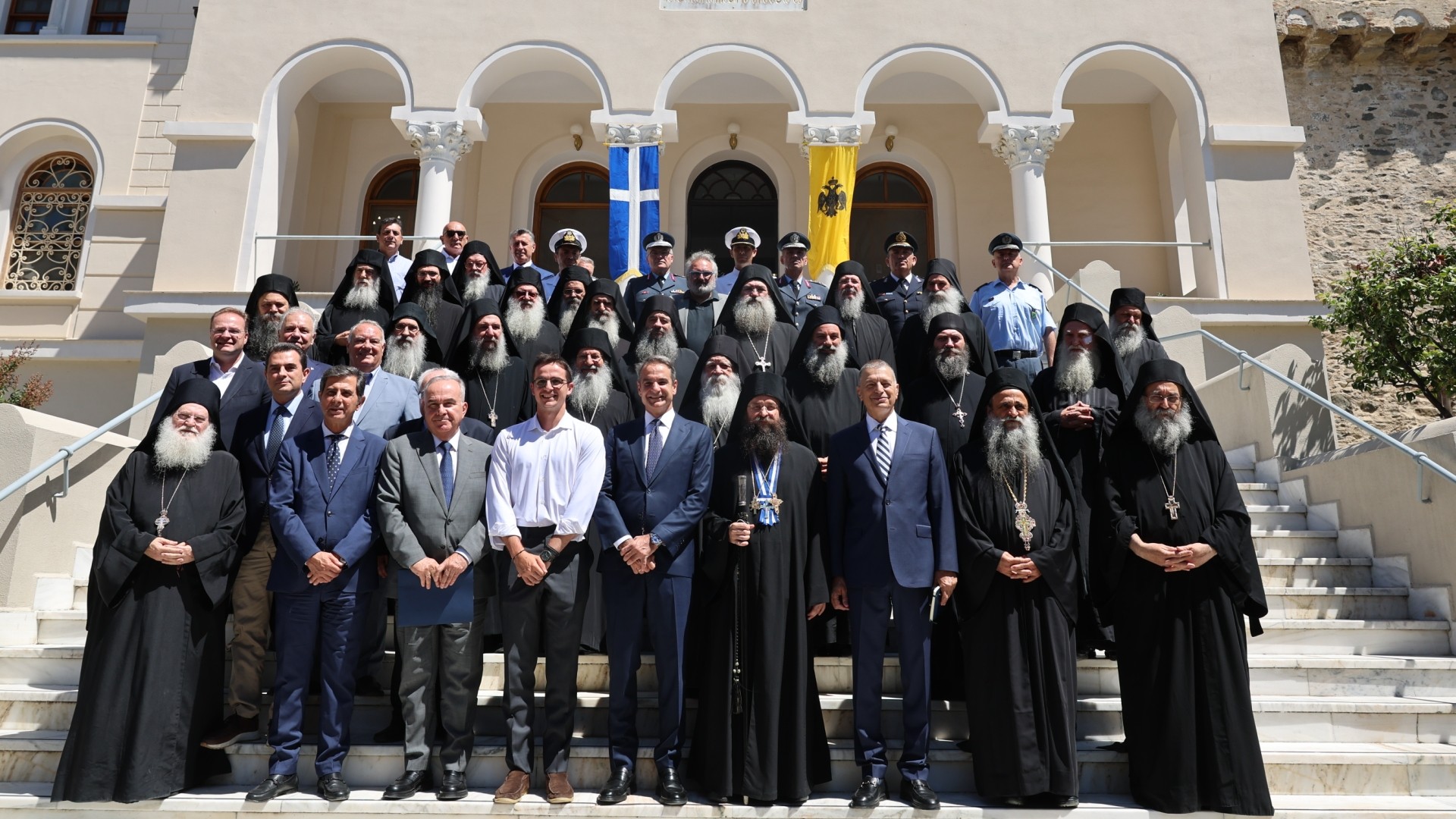 Μητσοτάκης στο Άγιο Όρος: Κλείνει για την κυβέρνηση το κεφάλαιο της ...