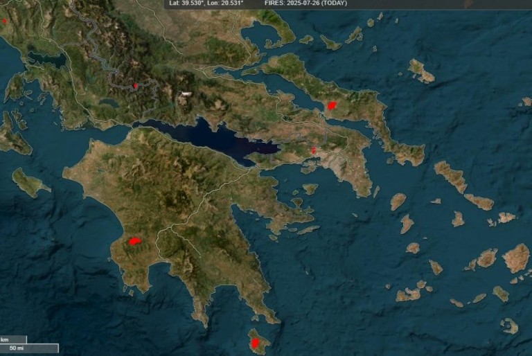 Πώς φαίνονται οι φωτιές στην Ελλάδα από τον δορυφόρο της NASA ...