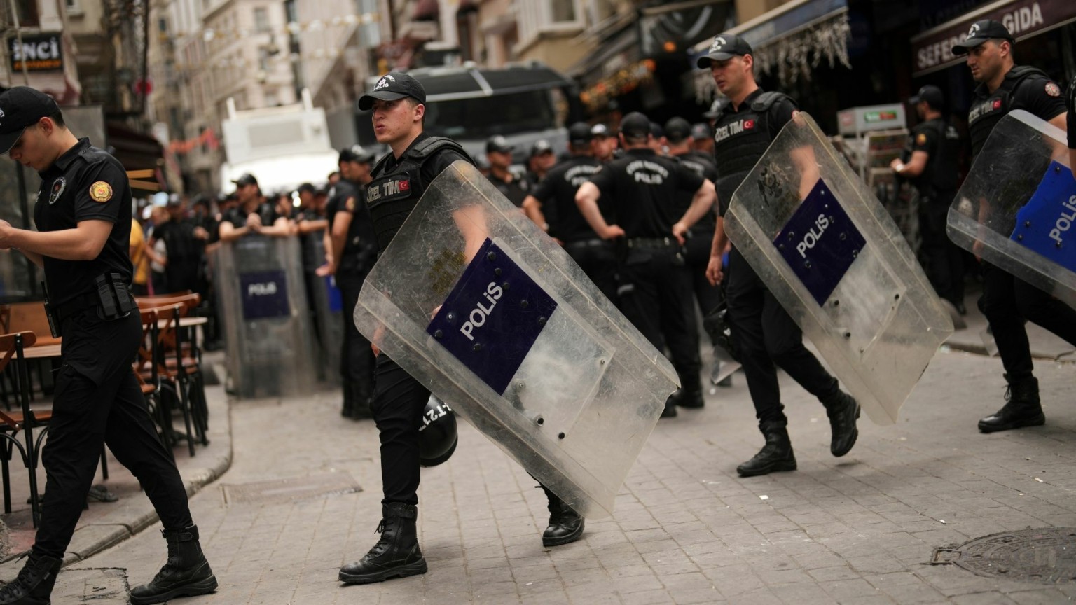 Τουρκία: Νέο πογκρόμ κατά της αντιπολίτευσης – 109 προσαγωγές στη ...