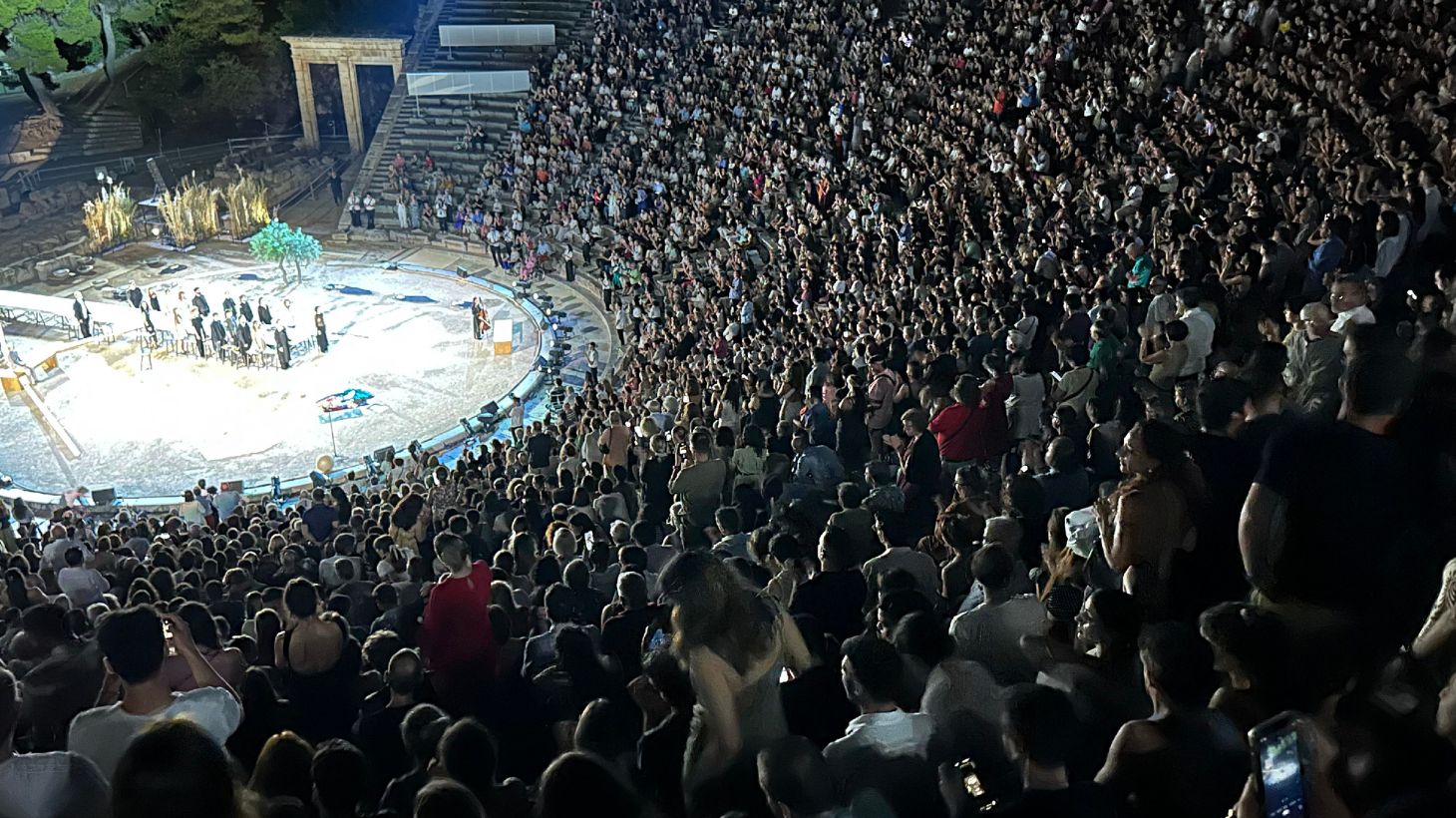 ΚΘΒΕ-ΘΟΚ: «ζ-η-θ, ο Ξένος» σε σκηνοθεσία Μιχαήλ Μαρμαρινού στο Αρχαίο ...