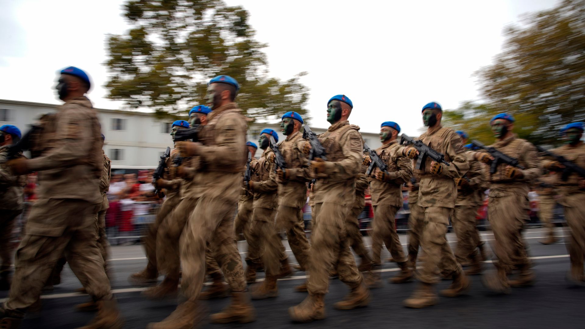 Toυρκικά ΜΜΕ: Η Τουρκία διπλασιάζει τα στρατεύματα στα Κατεχόμενα ...