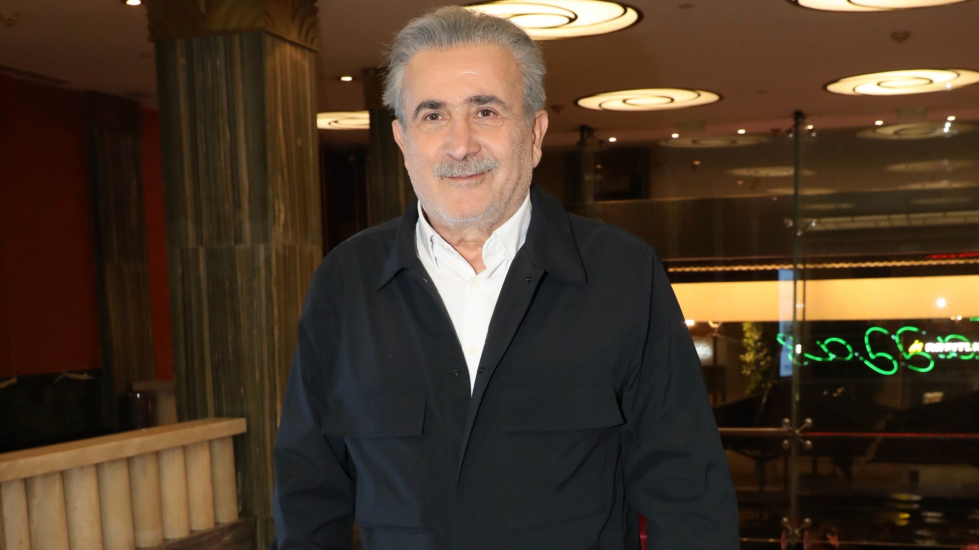 Λάκης Λαζόπουλος: Δηκτική απάντηση μέσω Instragram και έκτακτου «Αλ ...