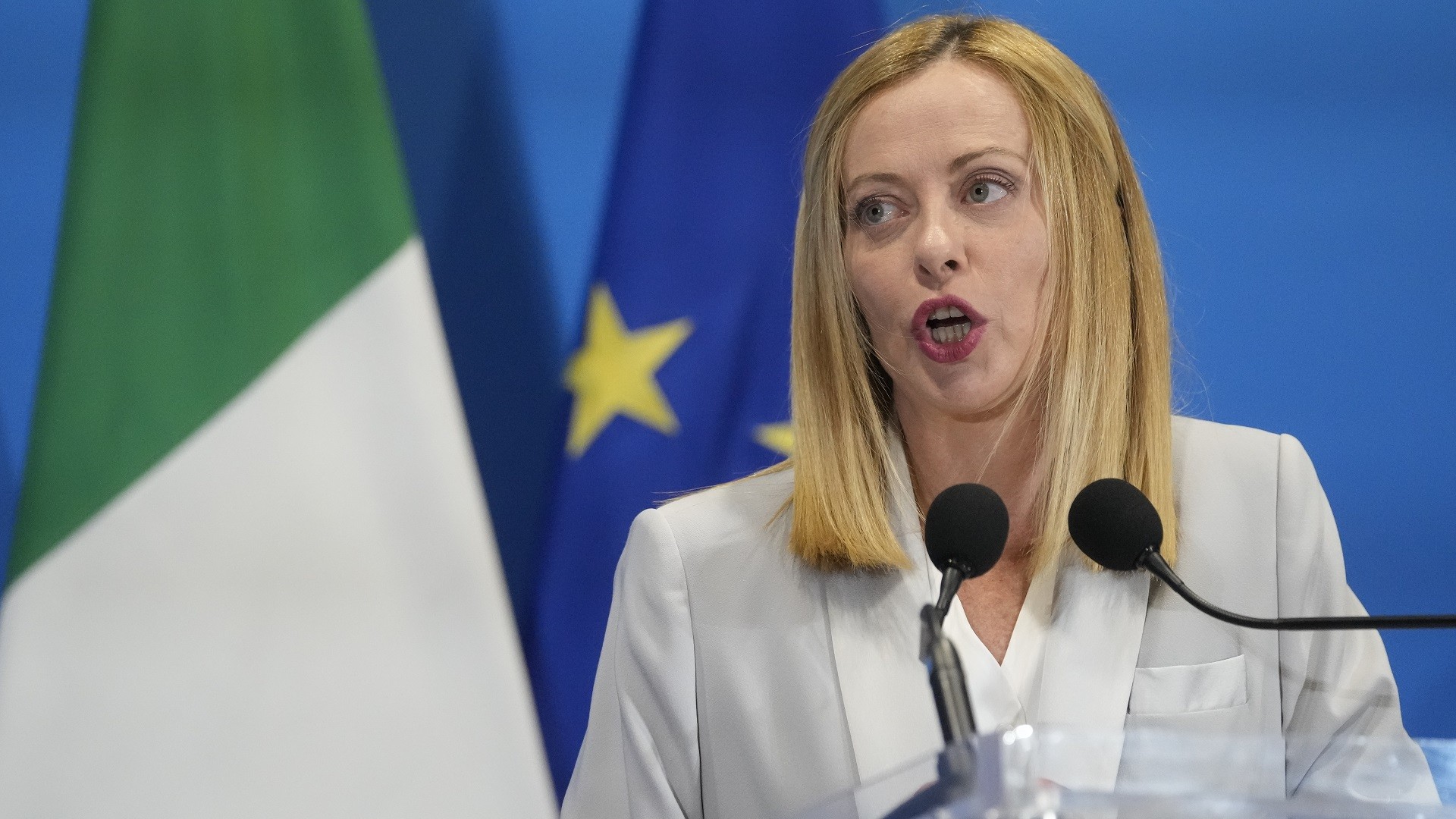 Τζόρτζια Μελόνι: «Εχθροί της Ιταλίας διαδηλώνουν κατά των Ολυμπιακών ...