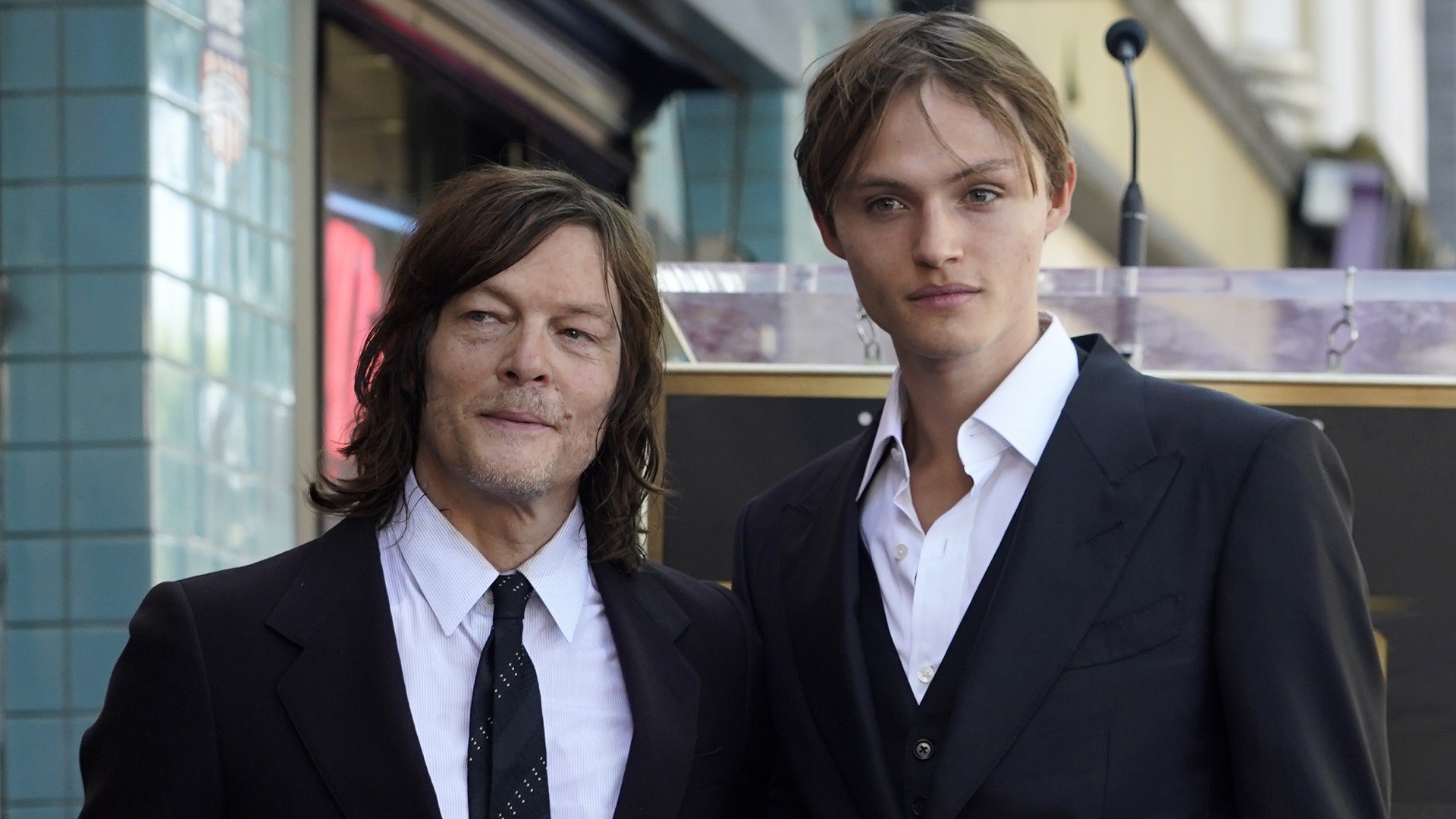 Mingus Reedus: Ο γιος των Norman Reedus και Helena Christensen ...