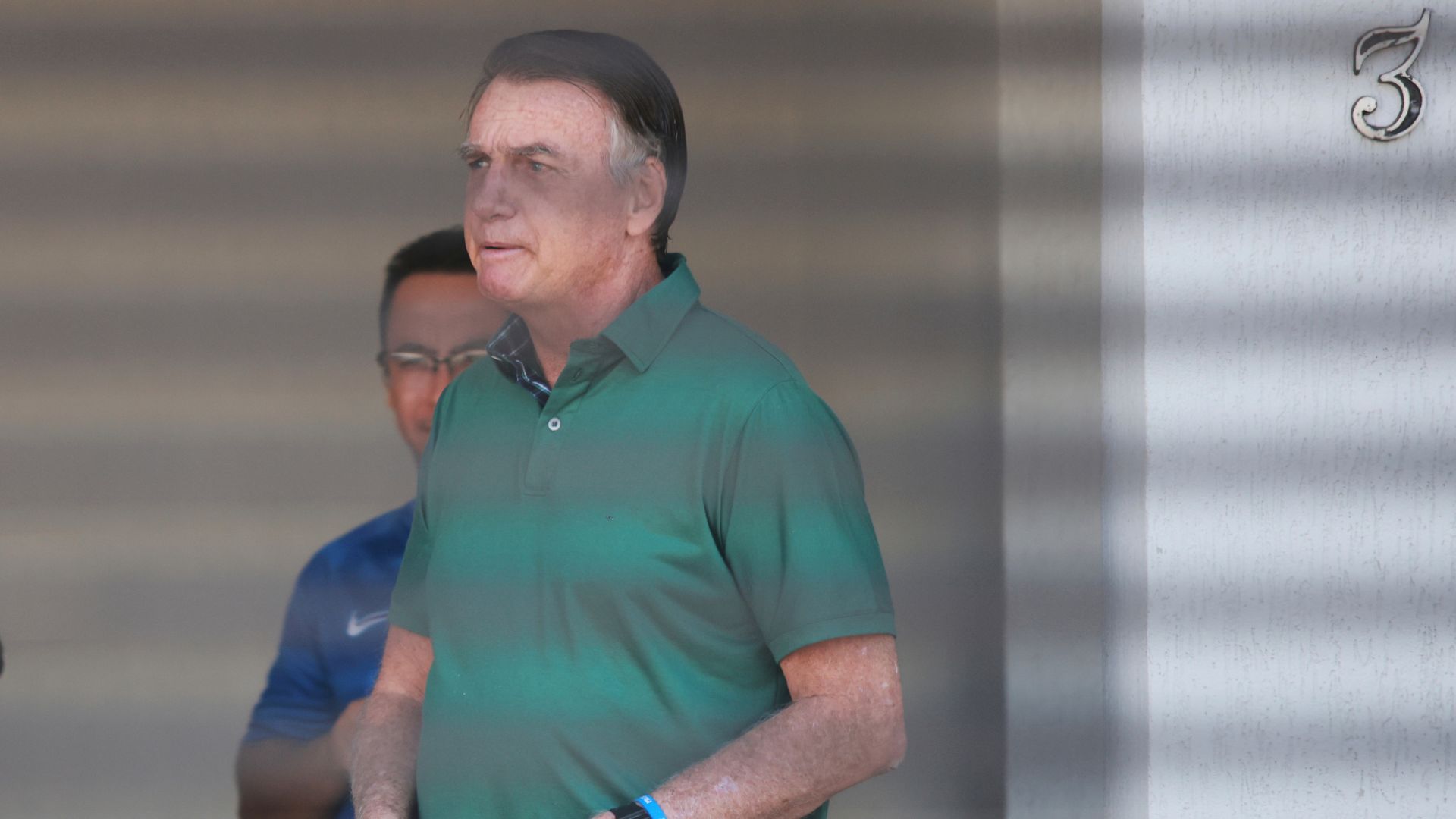Βραζιλία: Ο Μπολσονάρου χρησιμοποίησε εργαλείο ηλεκτροσυγκόλλησης για ...