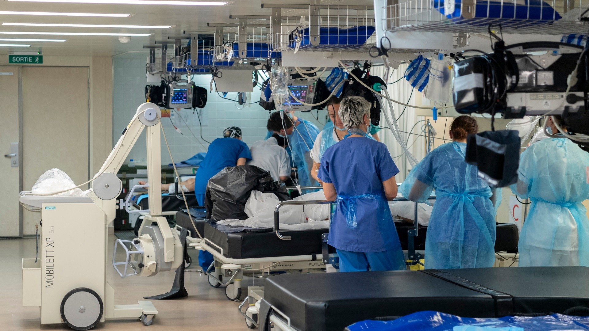 Η Γαλλία δίνει εντολή στα νοσοκομεία να προετοιμαστούν για μια «μεγάλη εμπλοκή» έως τον Μάρτιο ...