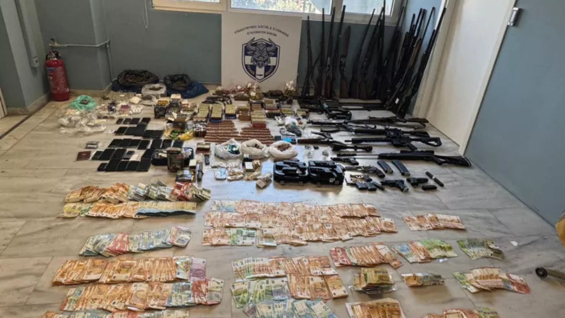Κρήτη: Η ακτινογραφία της σπείρας και το κόλπο με την αγοραπωλησία ...