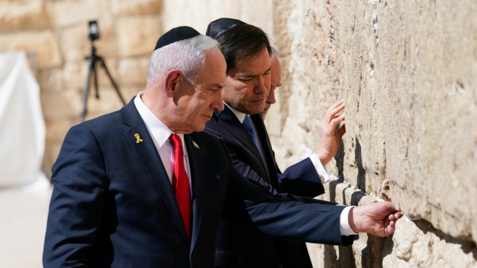 Ο Ρούμπιο με τον Νετανιάχου στο Δυτικό Τείχος – Το Ισραηλ σχεδιάζει ...