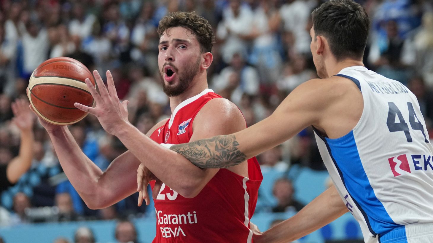 «Σας πείραξε ο θαλασσινός αέρας;»: Αντιδράσεις από τις αναρτήσεις ...