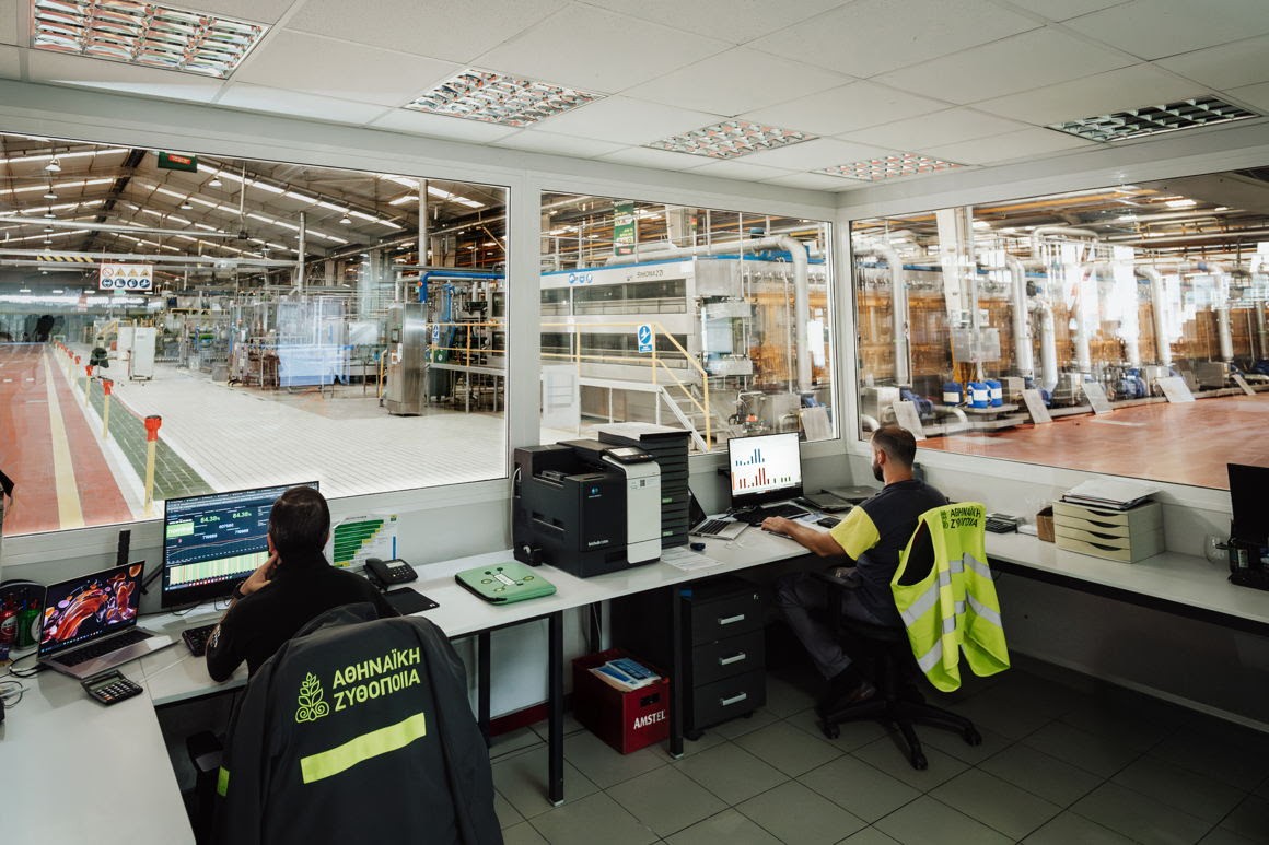Η Siemens θωρακίζει ψηφιακά την παραγωγή της Αθηναϊκής Ζυθοποιίας στη ...