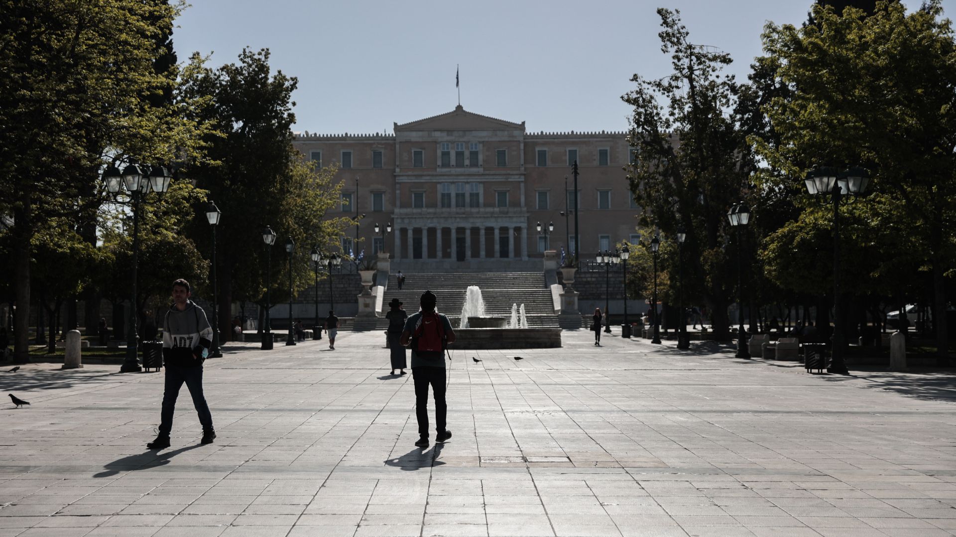 Δημοσκοπήσεις μετά τη ΔΕΘ: «Διορθώνει» ποσοστά, δεν κερδίζει τα ...
